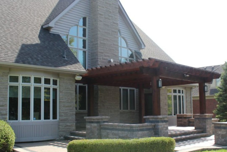 How Roofed Shelters with Open Sides Can Enhance Your Outdoor Spaces ...