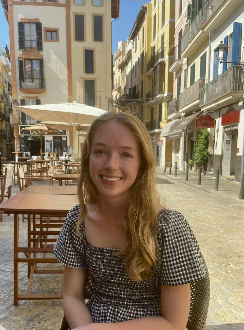 MEET THE TEAM — BARR LAB