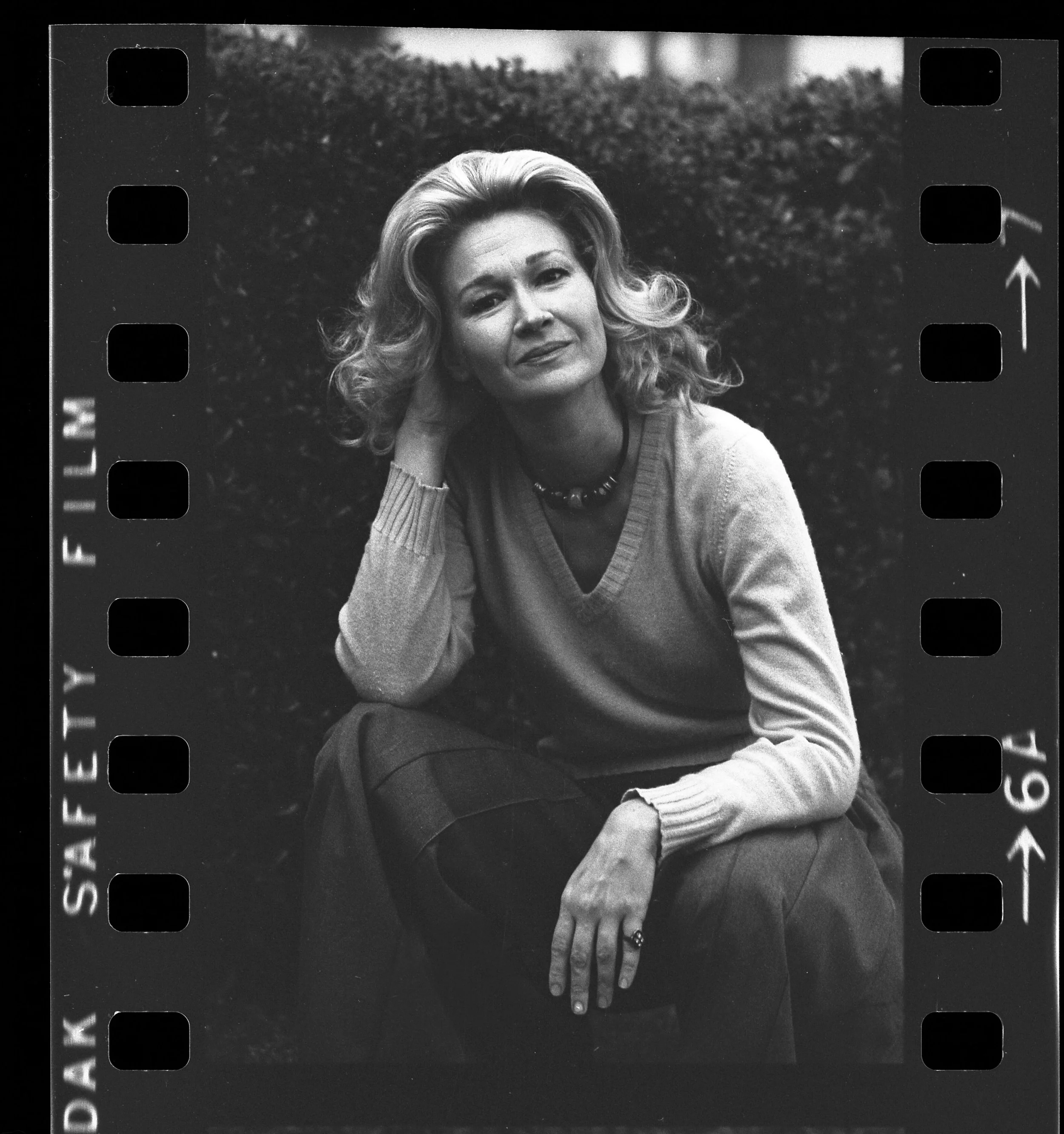 Oscar Nominated Actress Diane Ladd Remembered Dearly Worldwide ...