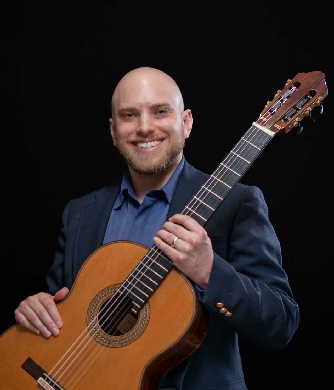 Bio — Ben Lougheed