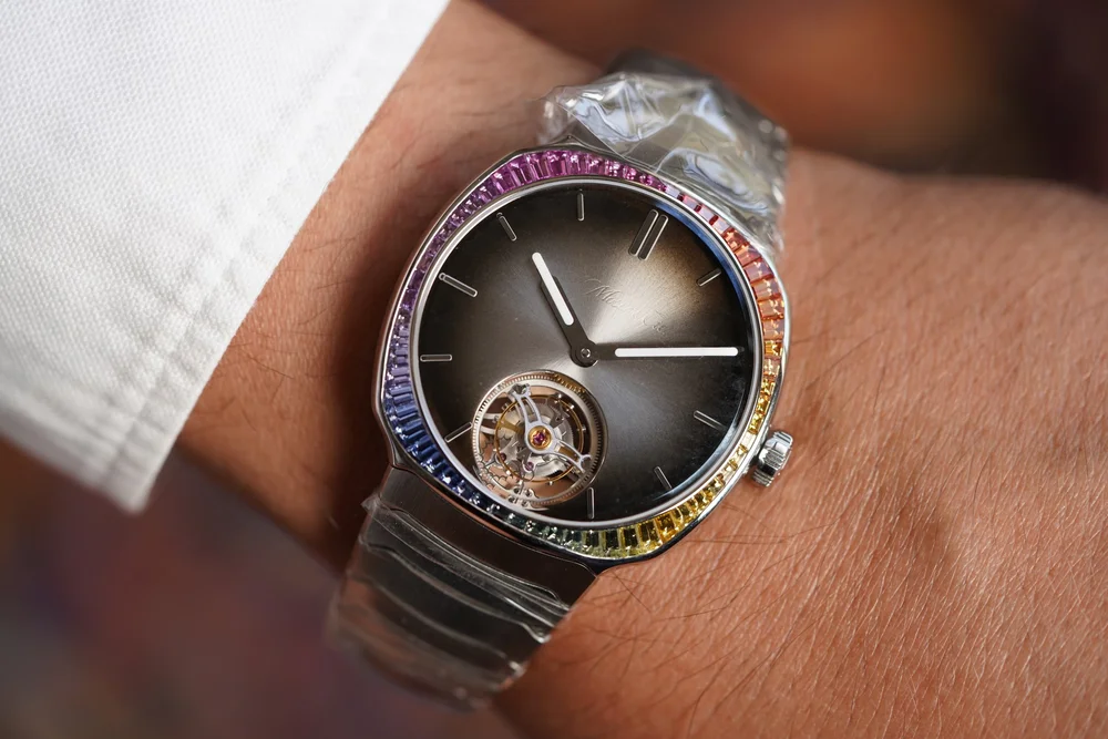 H. Moser & Cie Streamliner Tourbillon Rainbow Reference 6804-1201 Full ...