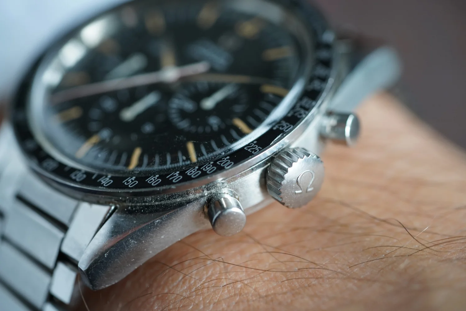 OMEGA Speedmaster Reference 2998-4 Unpolished — Wind Vintage