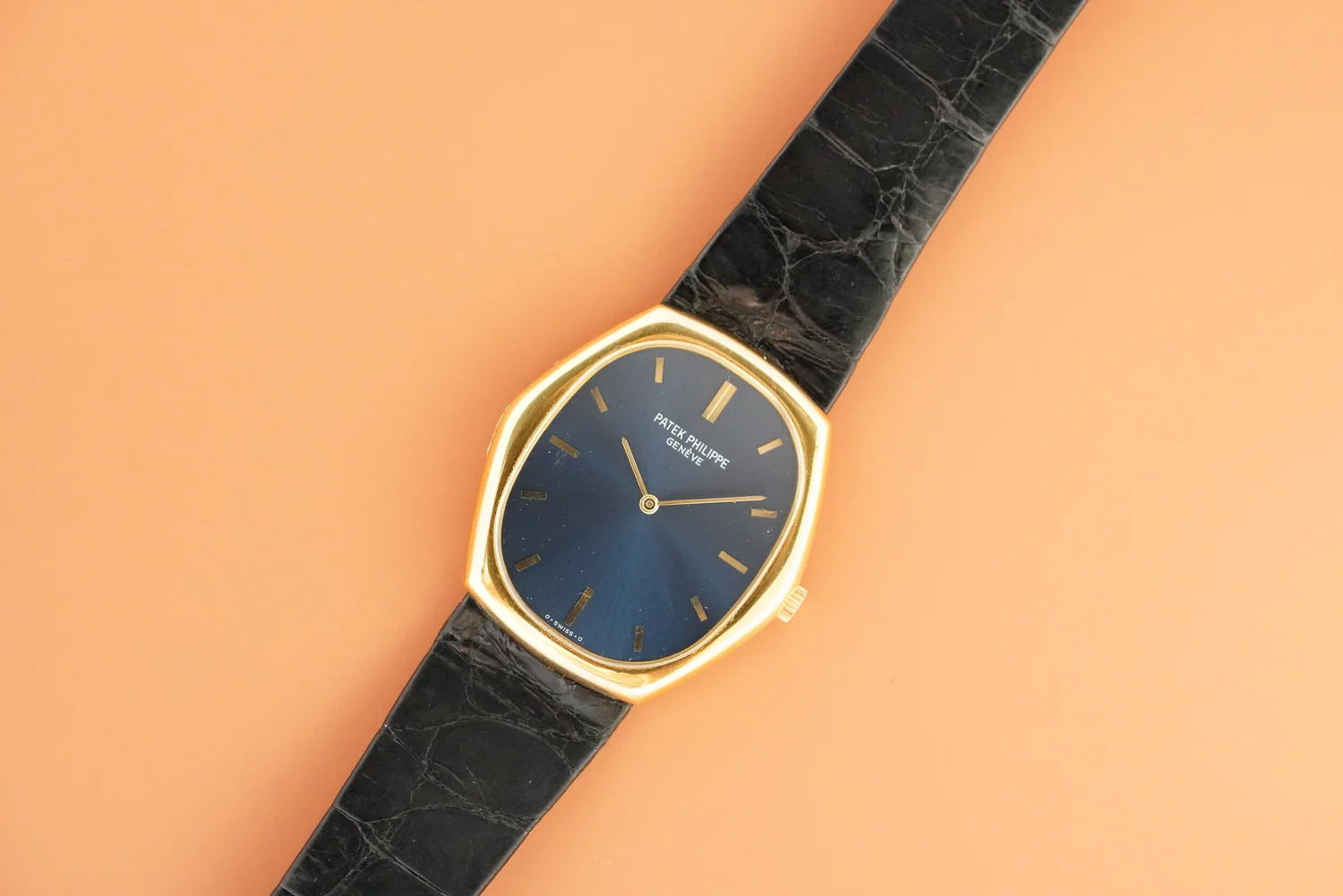 Patek Philippe Golden Ellipse 3858 — Wind Vintage