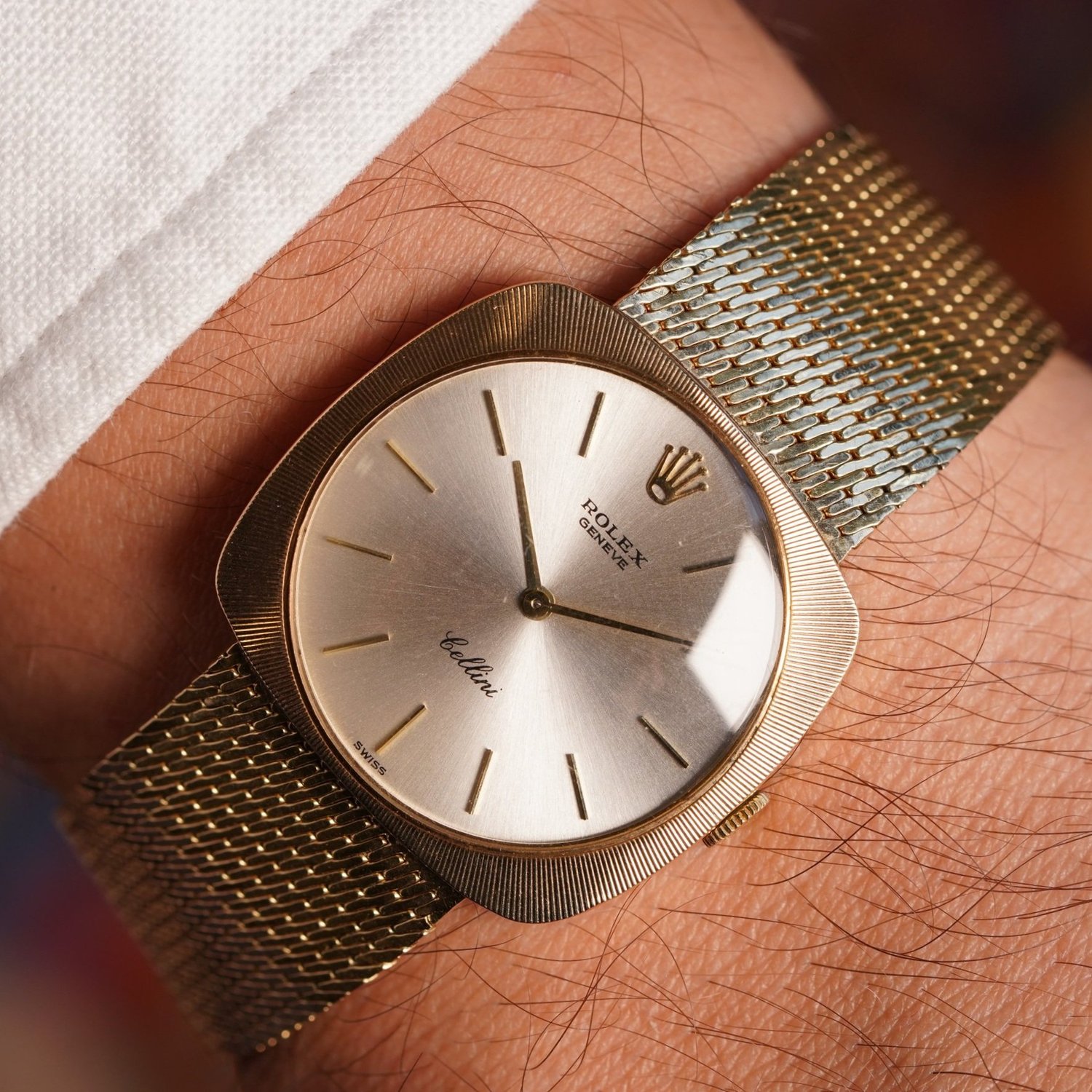 Rolex Cellini with Integrated Bracelet — Wind Vintage