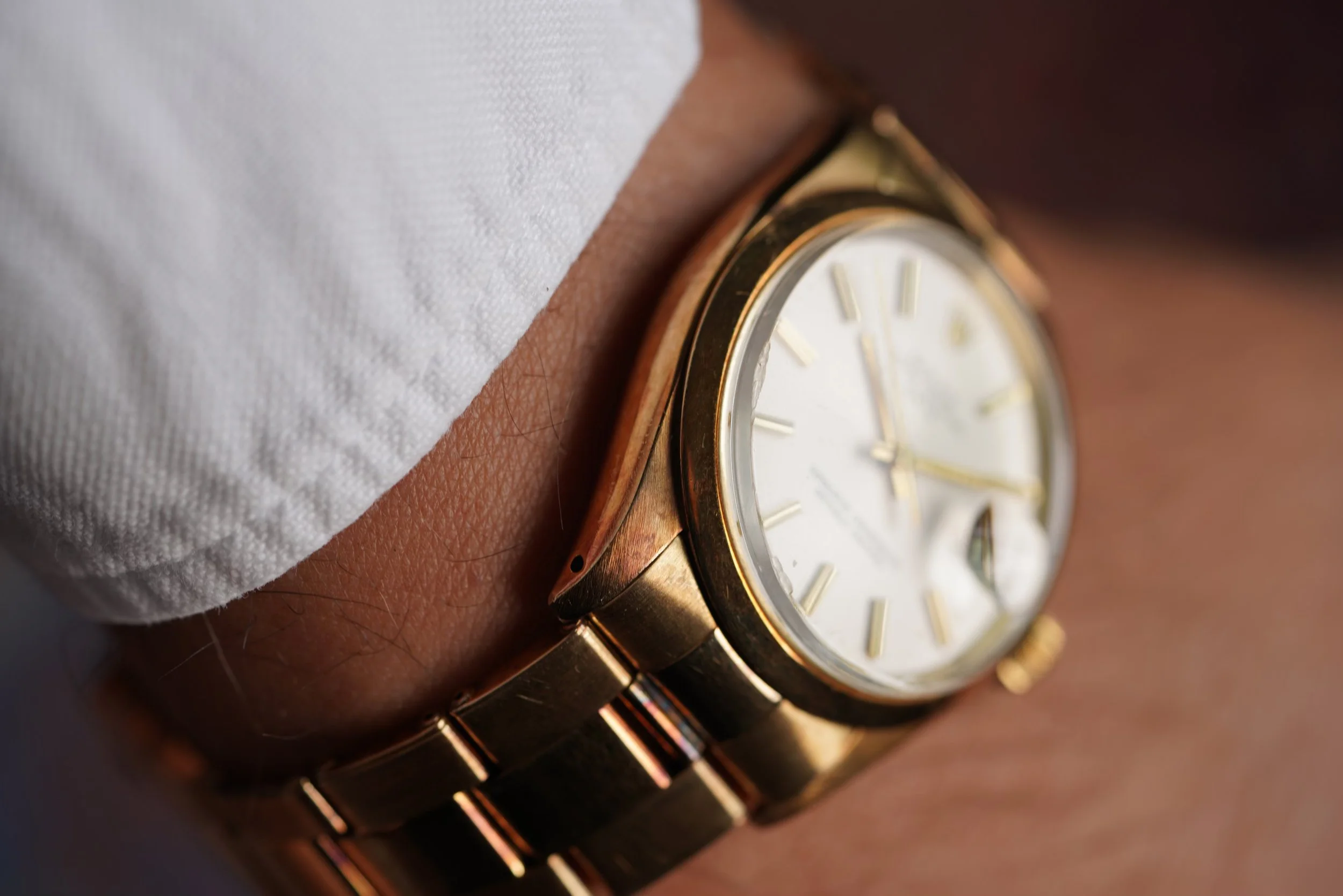 Rolex Date Reference 1500 in 14K Gold Unpolished — Wind Vintage