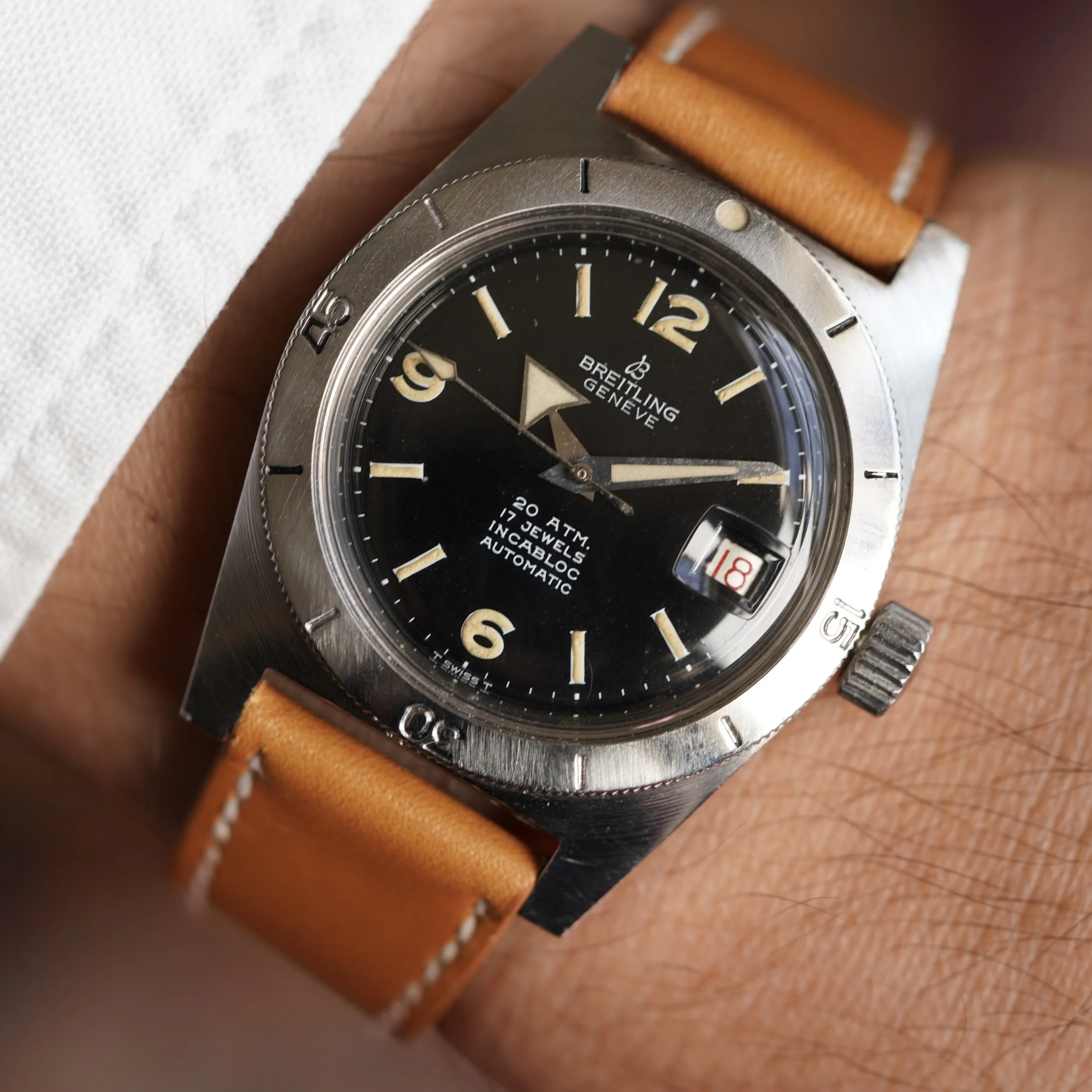 Breitling Reference 3865 Dive Watch Unpolished — Wind Vintage