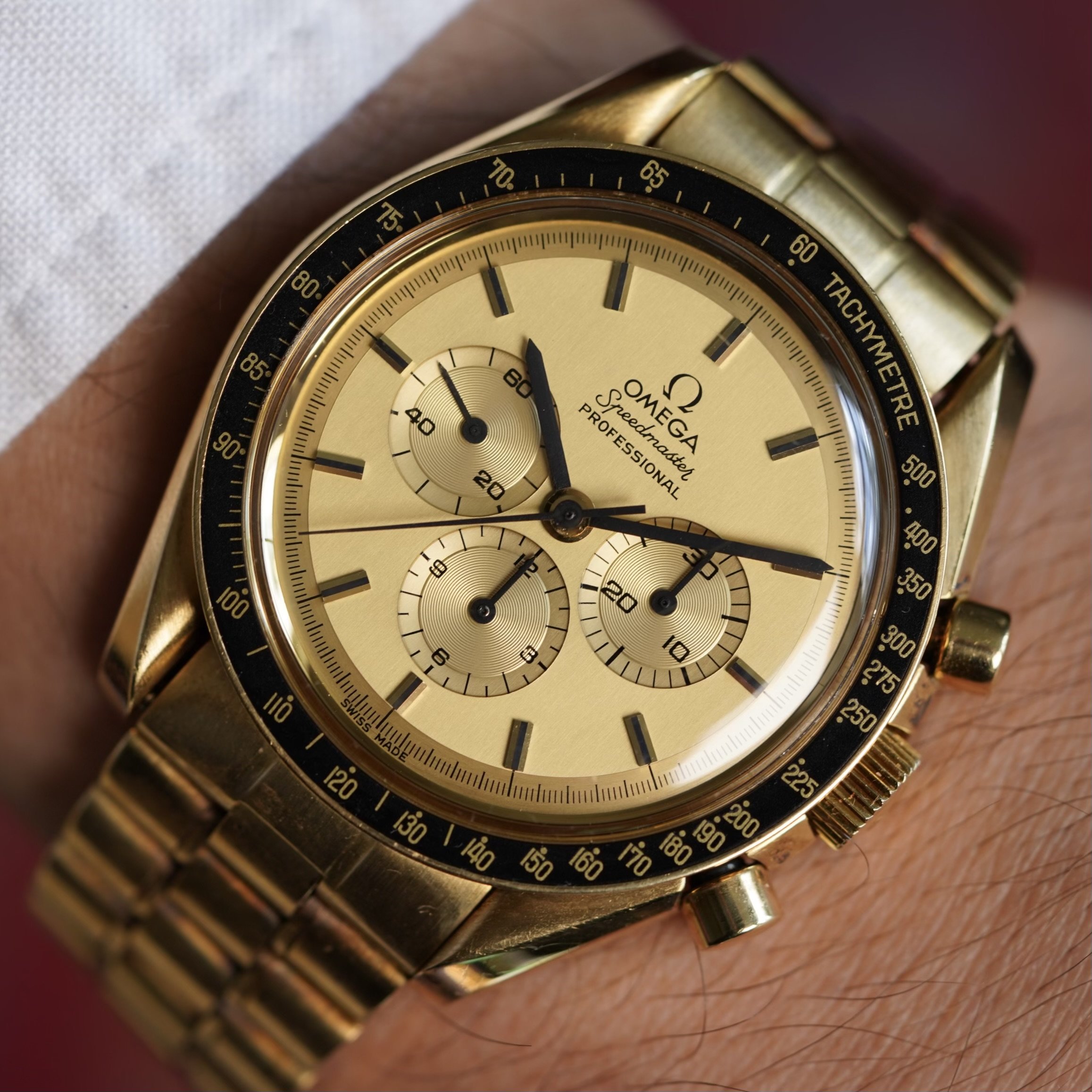 OMEGA Speedmaster Reference 345.0802 18K Gold — Wind Vintage
