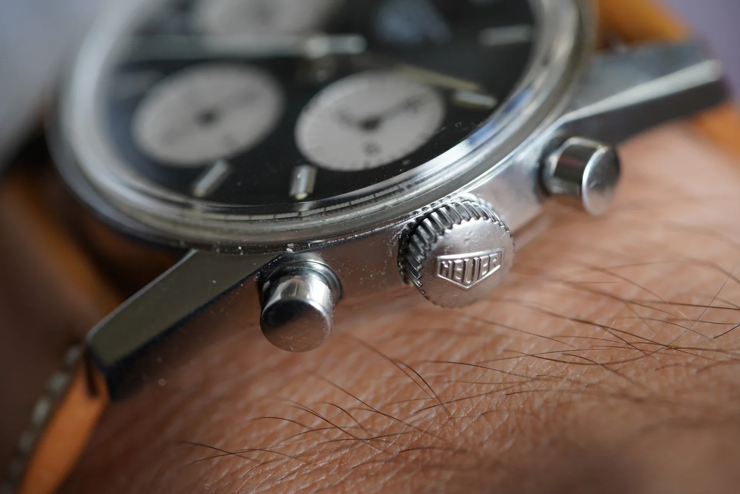 Heuer Carrera Inverse Panda Reference 2447NS — Wind Vintage