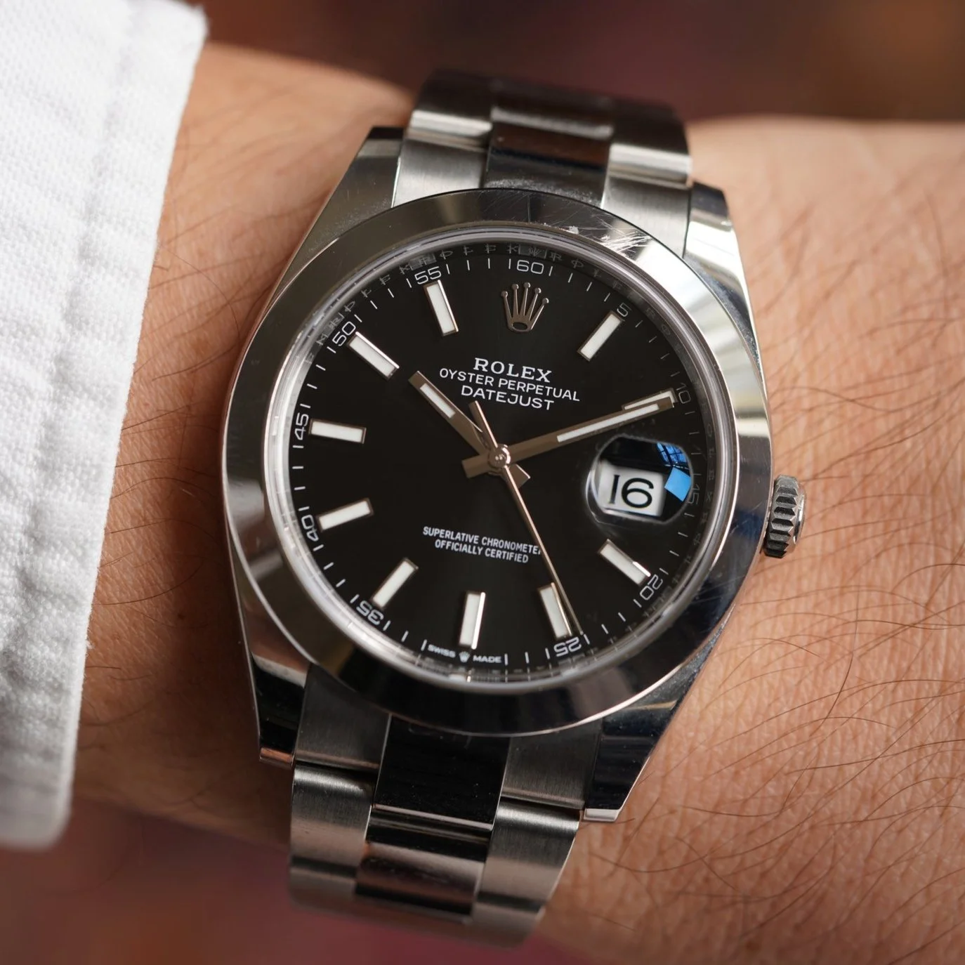 Rolex Datejust Black Dial Reference 126300 Full Set Unpolished — Wind ...
