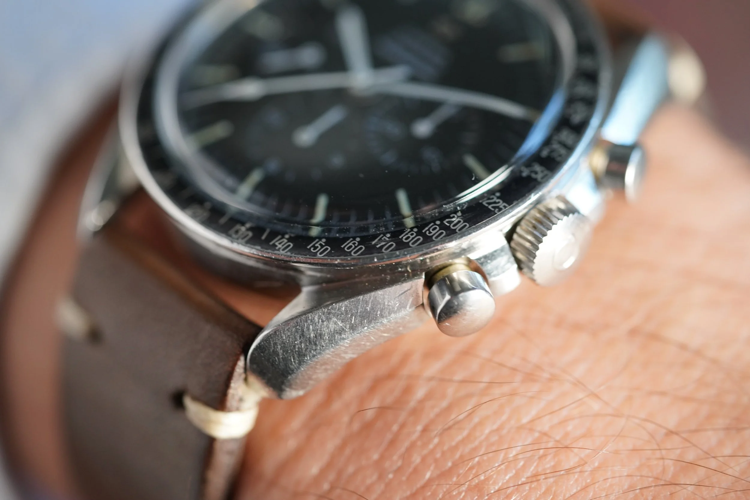 OMEGA Speedmaster Professional Reference 105.012-65 — Wind Vintage