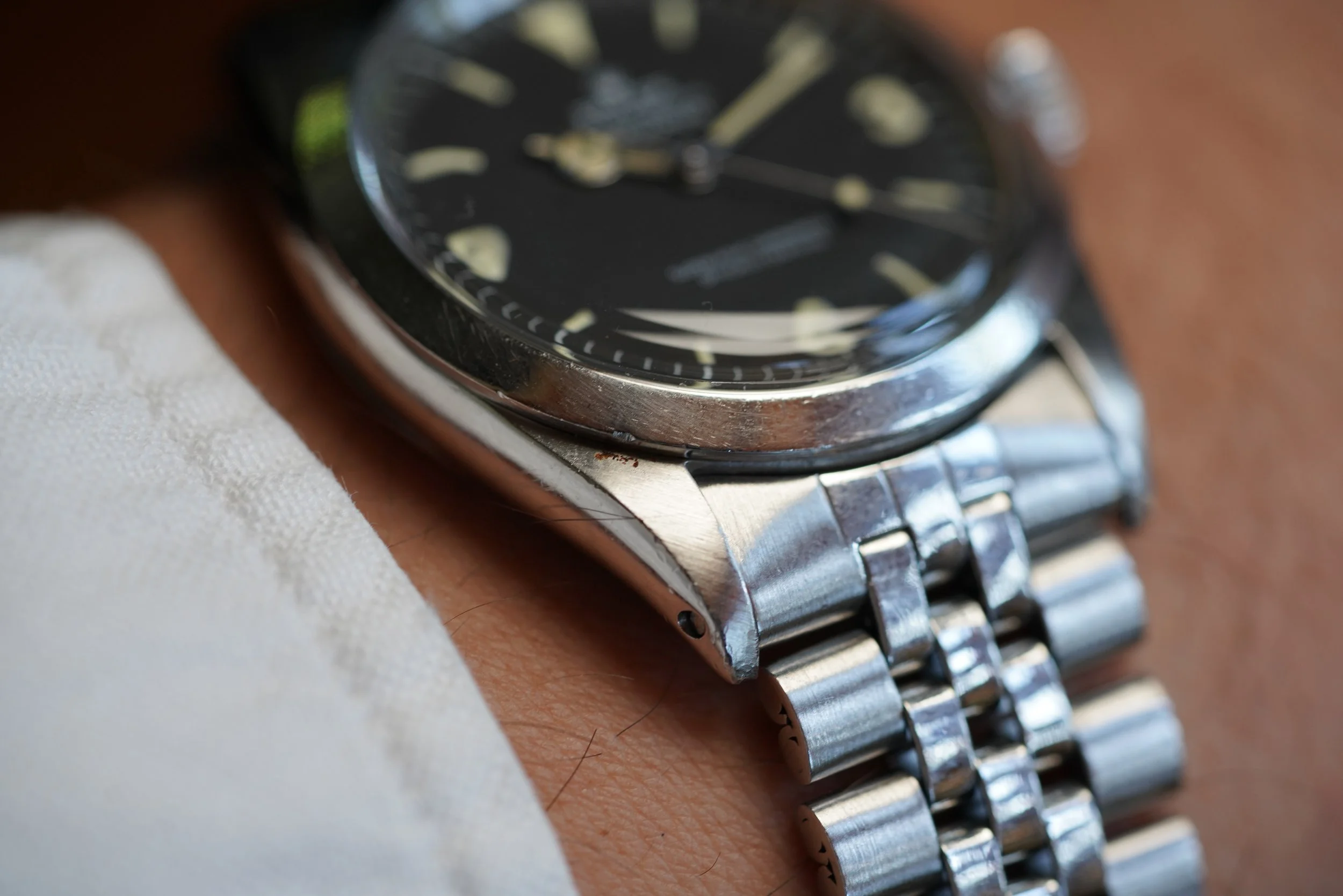 Rolex Mk 1 Frog Foot Dial Explorer I Reference 1016 on Jubilee — Wind ...