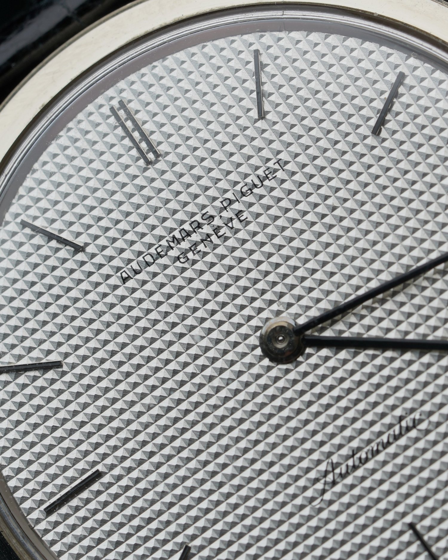 Audemars Piguet Reference 3233 w/ Clous de Paris Dial in White Gold As ...