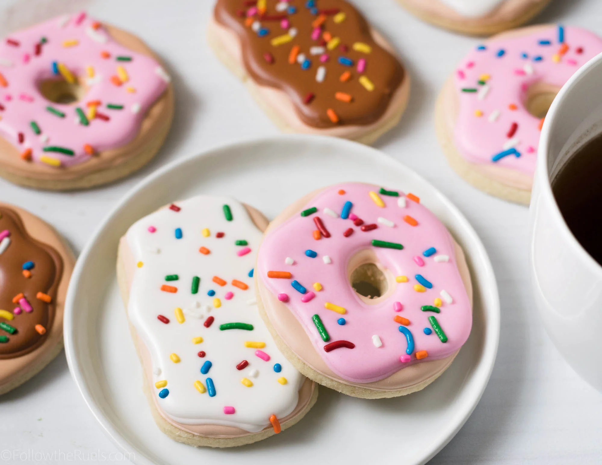 Donut Cookies — Honey Blonde