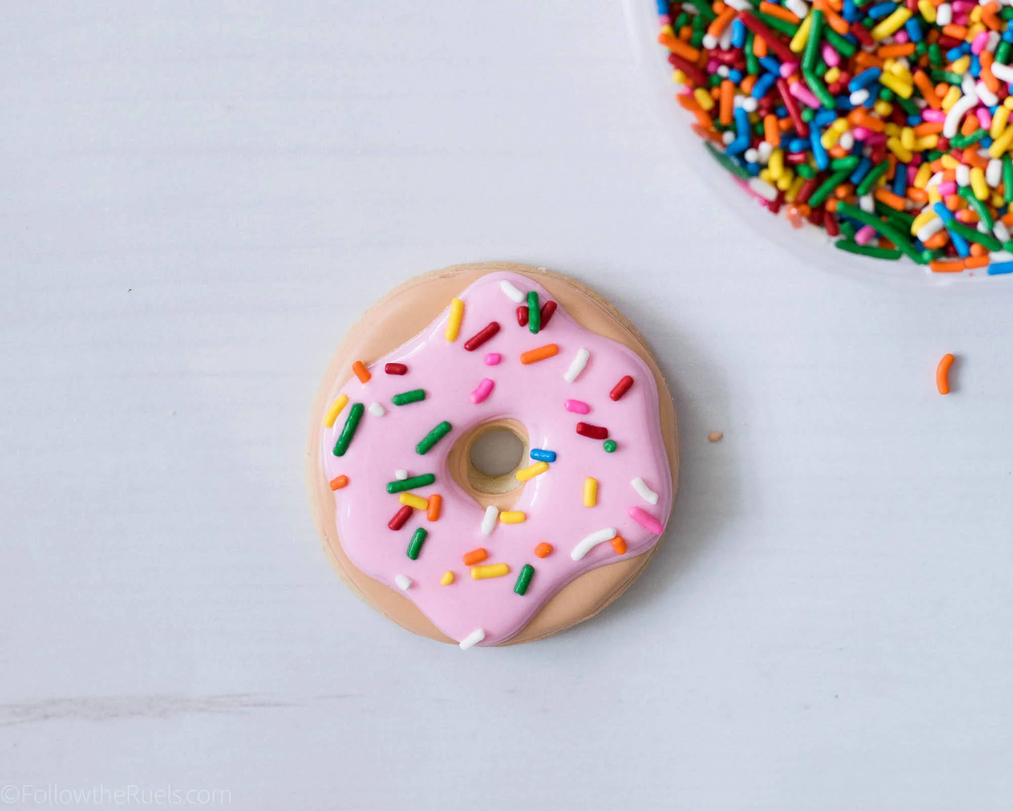 Donut Cookies — Honey Blonde