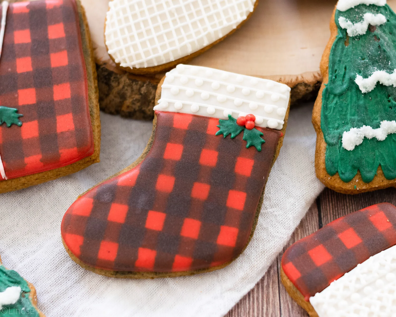Buffalo Plaid Christmas Cookies — Honey Blonde