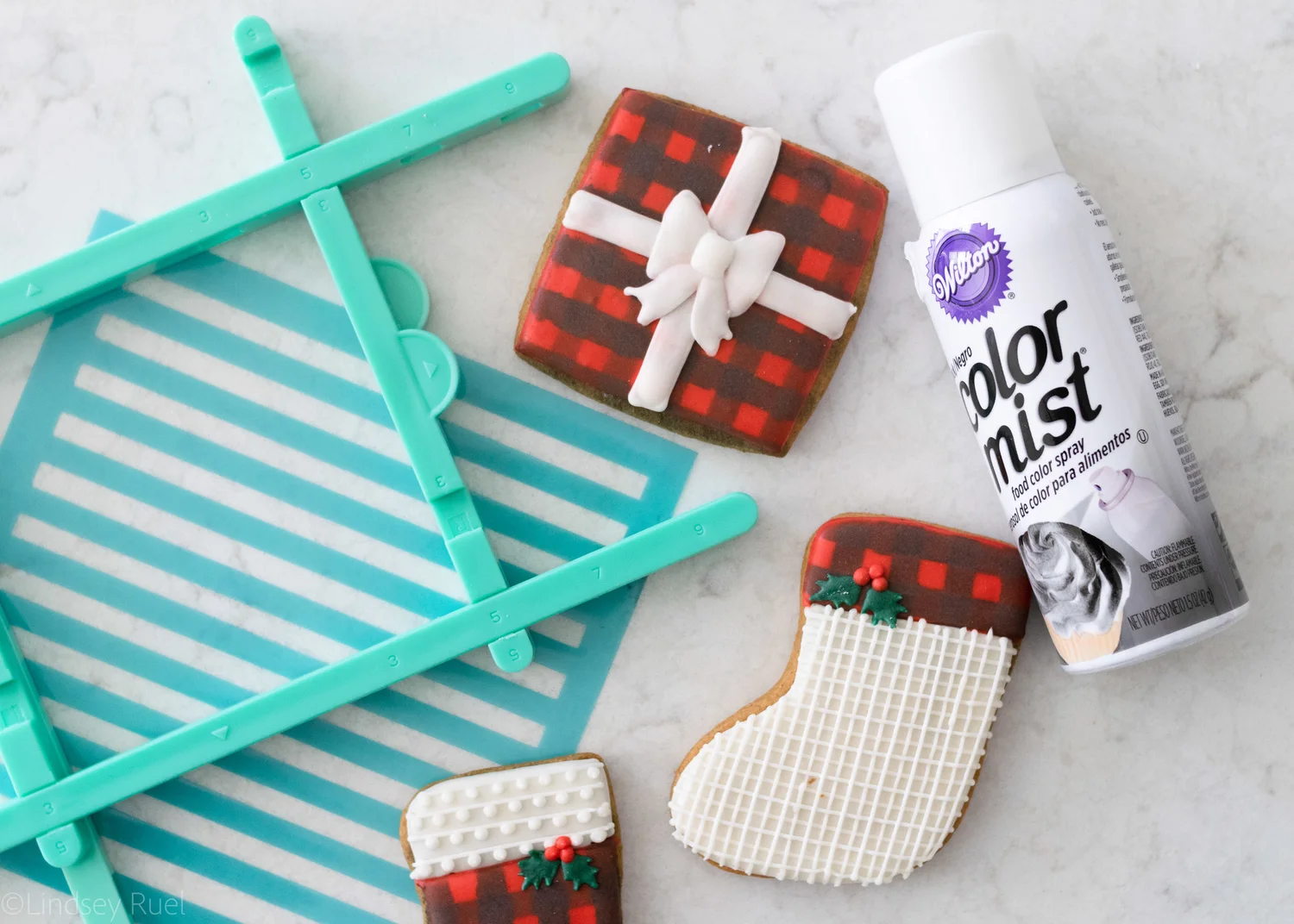 Buffalo Plaid Christmas Cookies — Honey Blonde