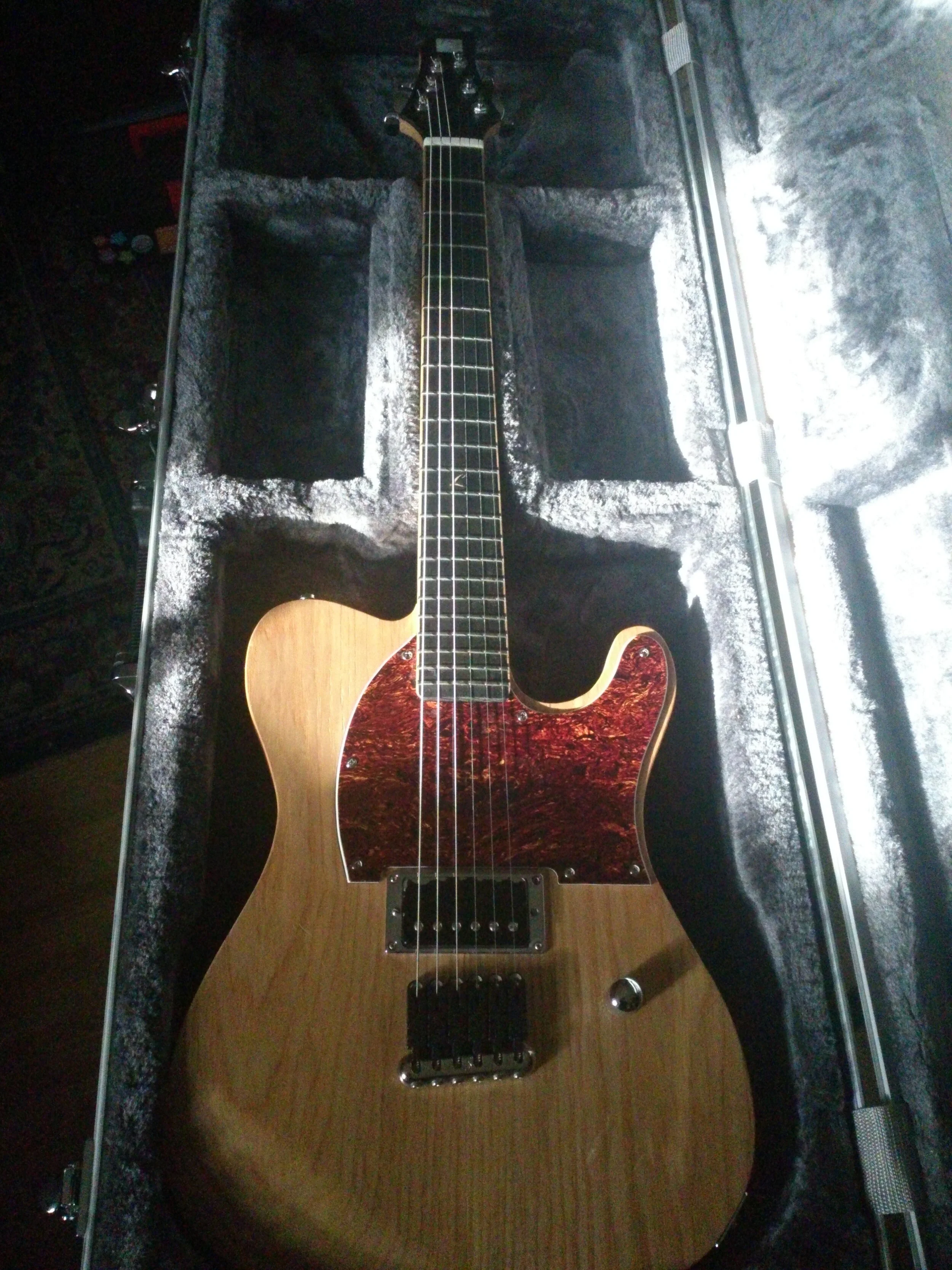 Custom Shop — Tony Edwards Guitars