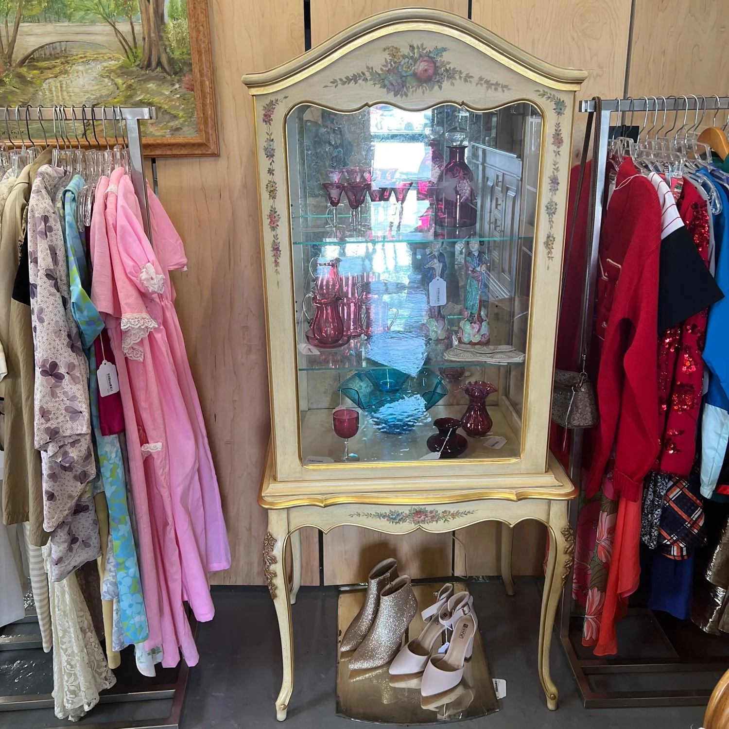 Shop Vintage Treasures At The Flipside Showroom — Flipside