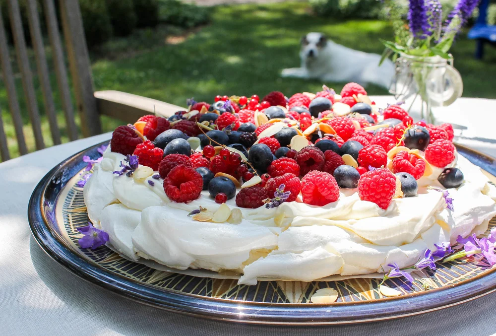 Summer Berry Pavlova — ALLEGRA D'AGOSTINI
