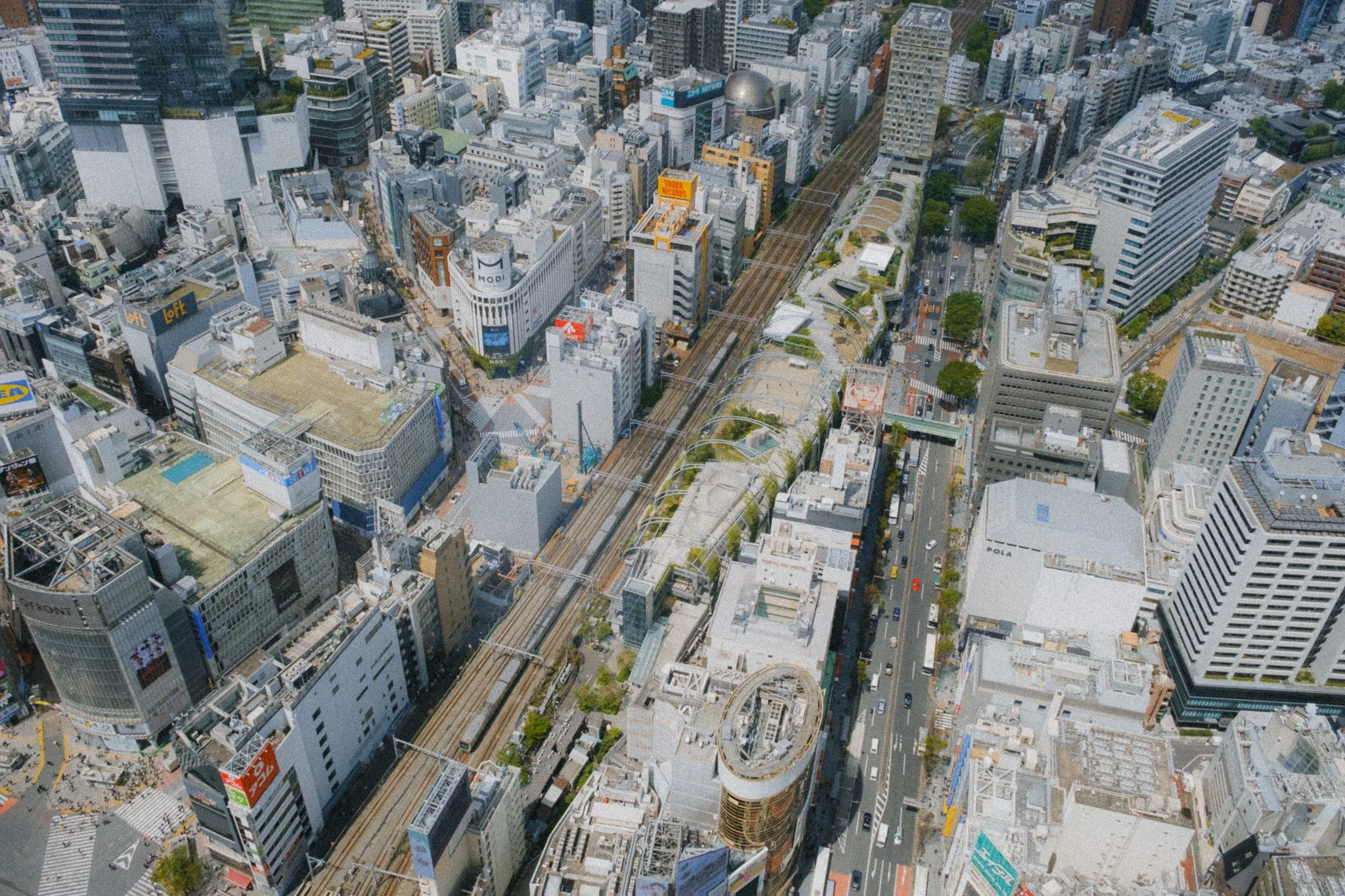 The Best Tokyo Rooftop Viewpoints — Roman Fox