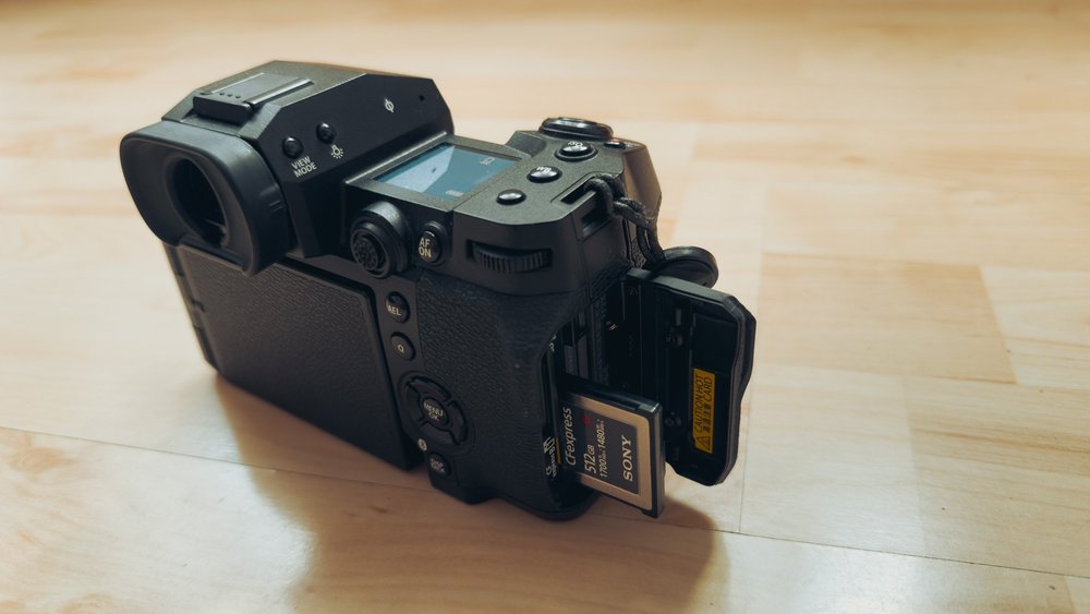 Fujifilm XT5 vs XH2s - Which Premium Fuji Is Best? — Roman Fox