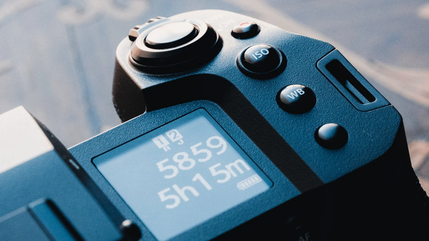 Fujifilm XH2 vs XH2s… Which Should You Get? — Roman Fox