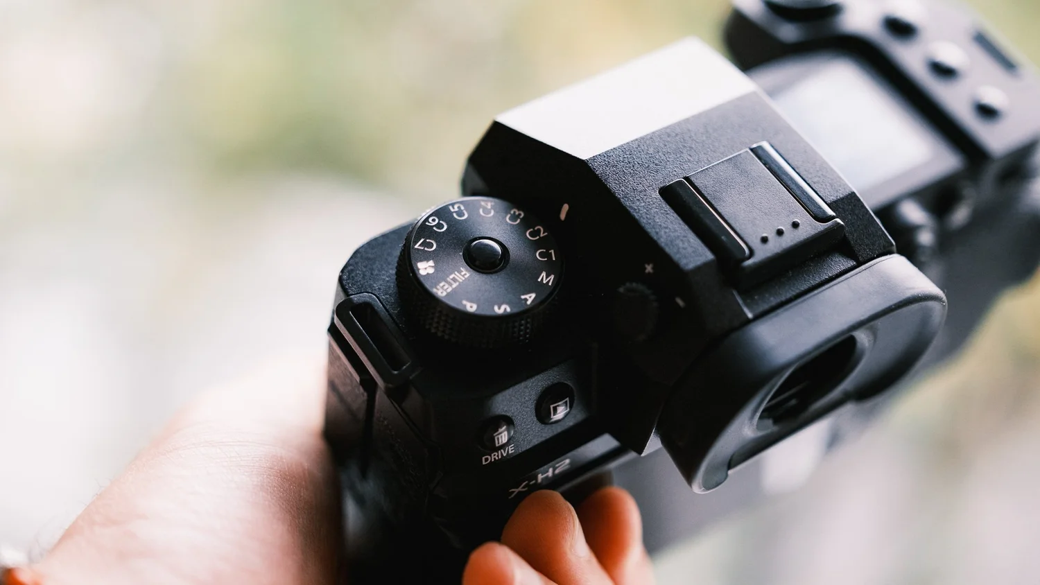 Fujifilm XH2 - 1 Year Update (Long Term Review) — Roman Fox