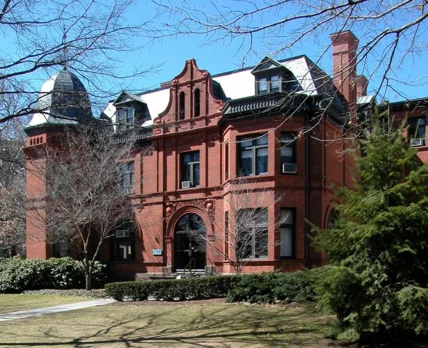 Hillhouse Avenue — The New Haven Preservation Trust