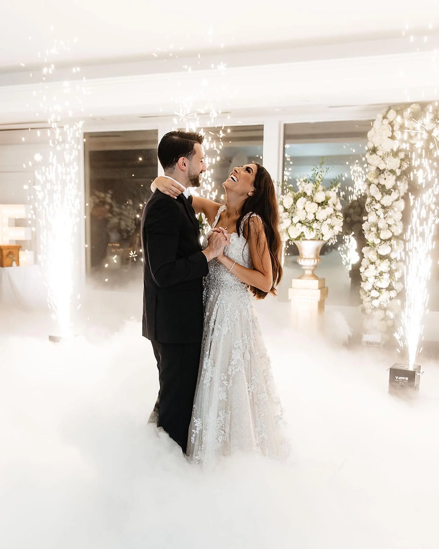 Monnette Co. | Detroit Michigan Wedding Photography