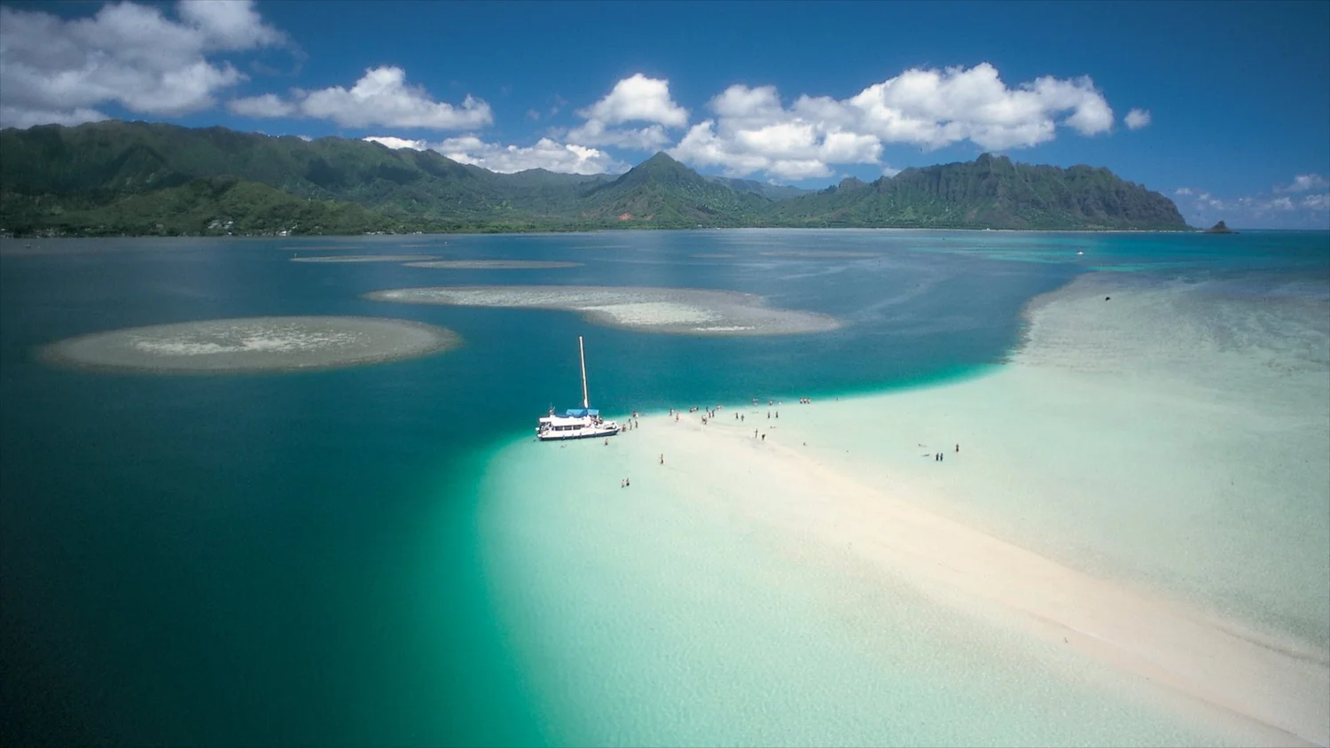 Kayaking Kaneohe Bay | Sandbar - Chinaman's Hat — Kailua Beach Adventures