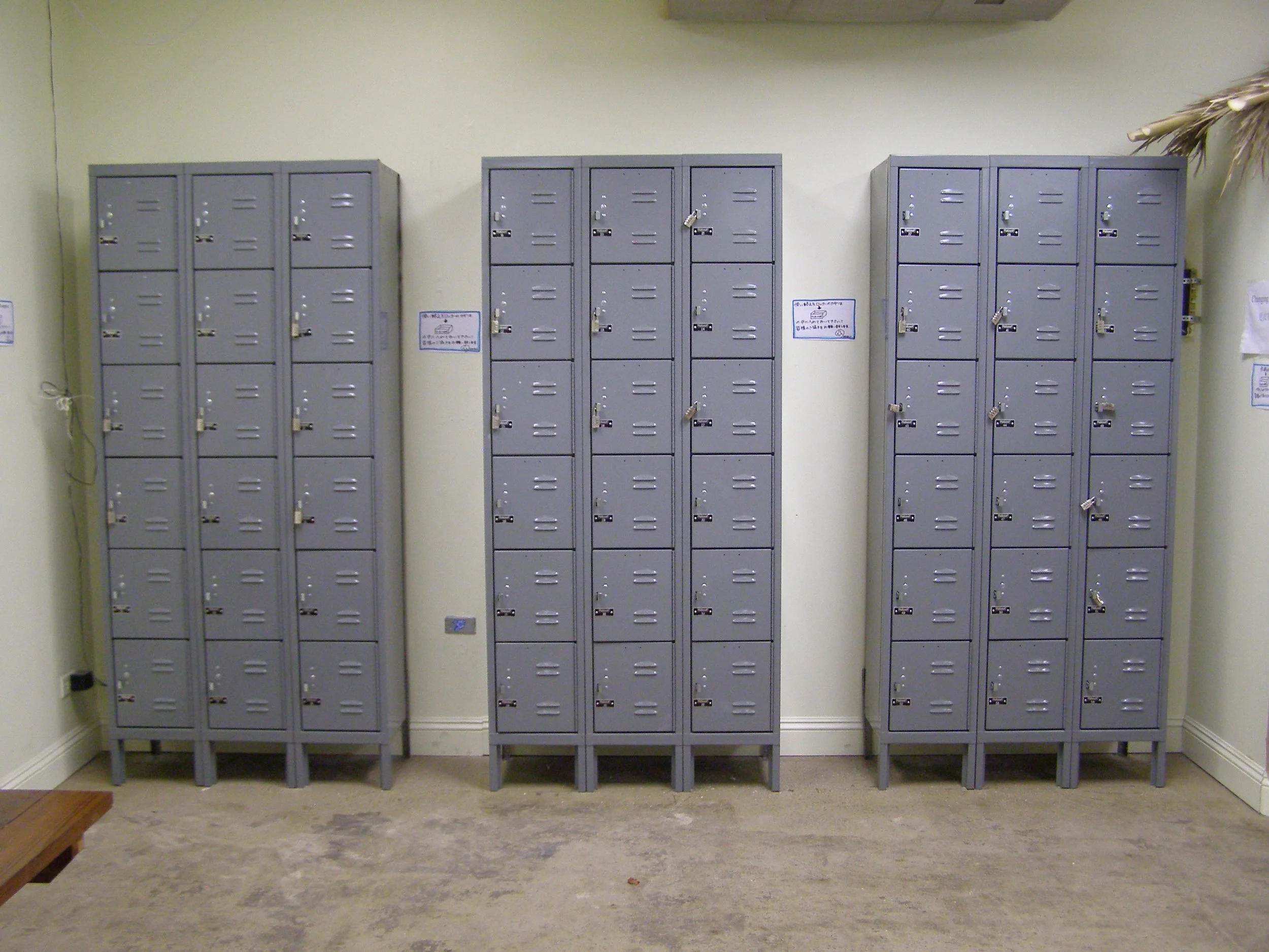 Locker Rentals For Kailua and Lanikai Beach Oahu — Kailua Beach Adventures