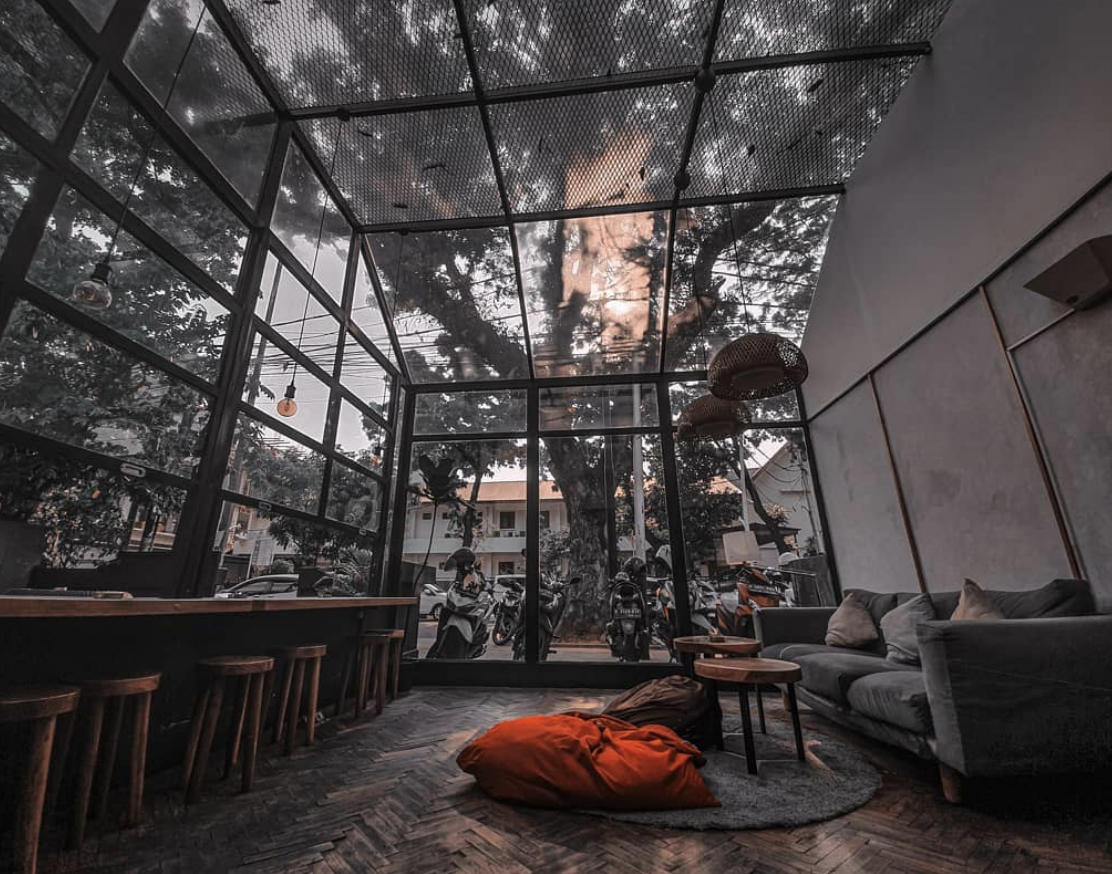 20 TRENDY AND CHARMING CAFÉS IN JAKARTA, INDONESIA — dewildesalhab武士
