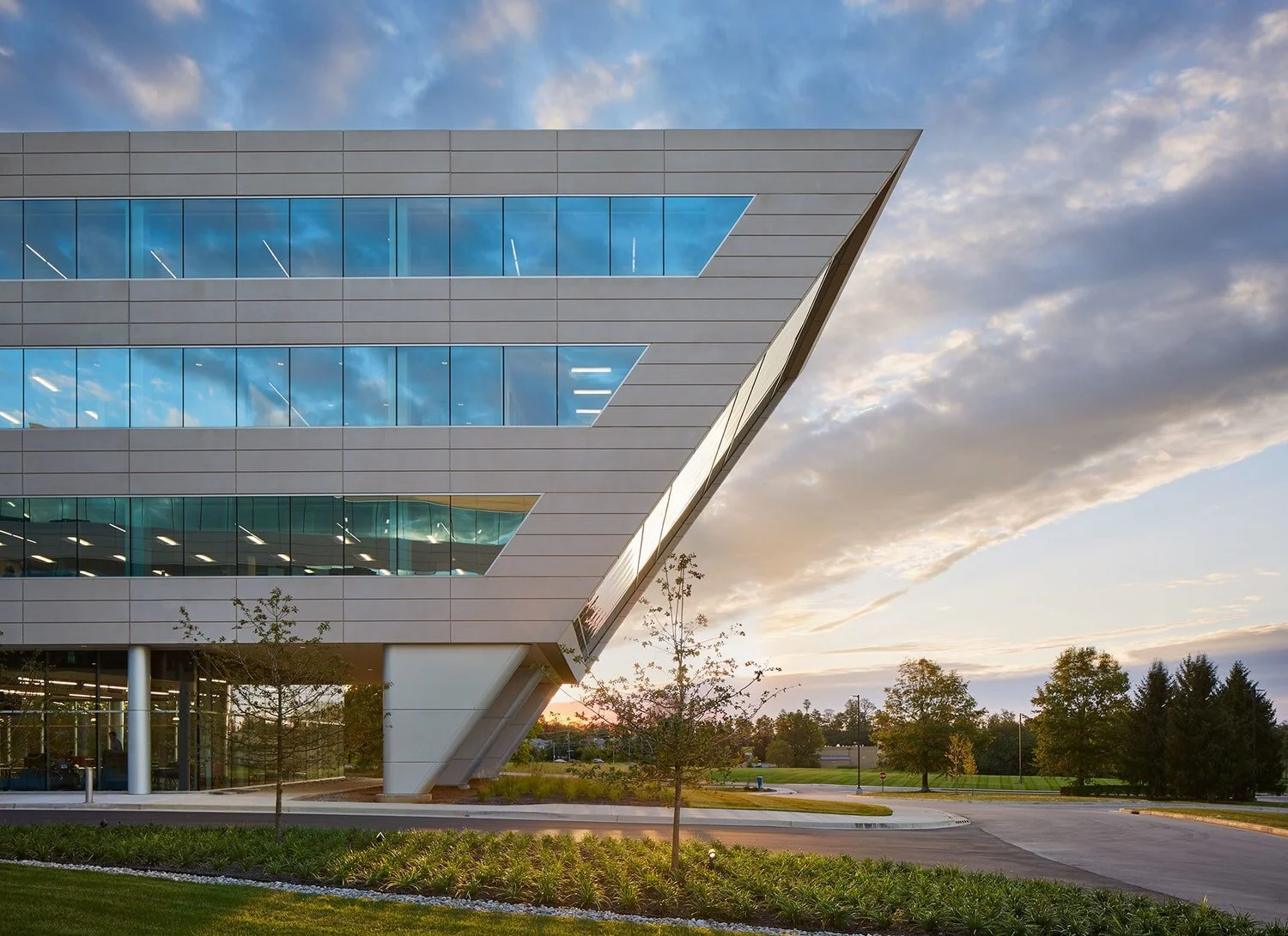 Commercial Arko Architecture