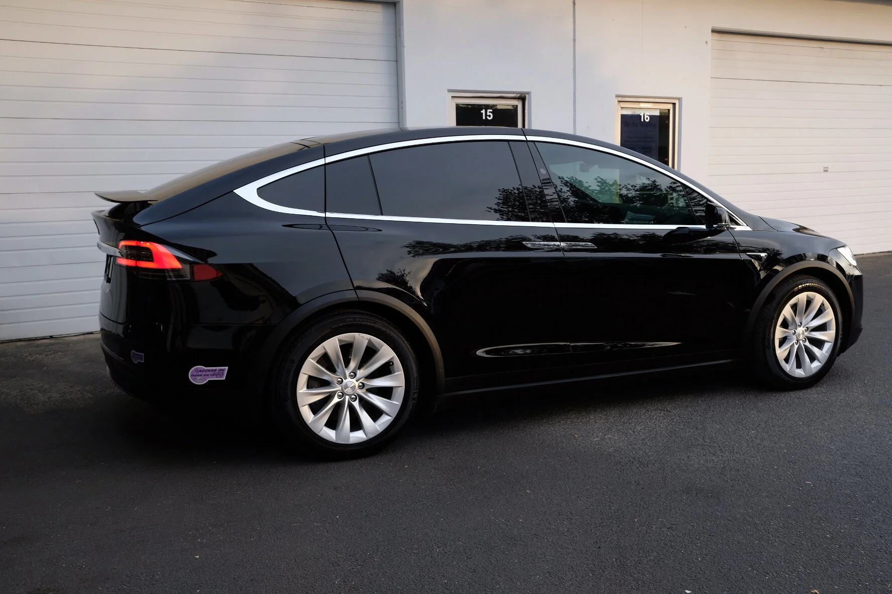 2019 Tesla Model X (Solid Black) — DETAILERSHIP™