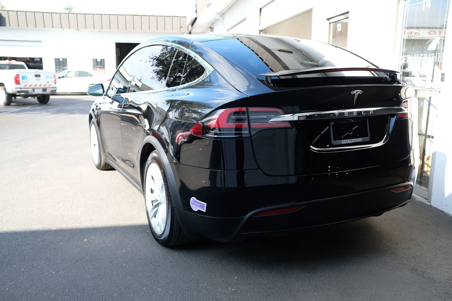 2019 Tesla Model X (Solid Black) — DETAILERSHIP™