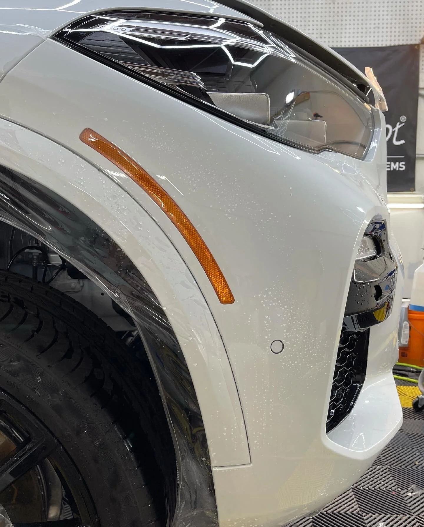 2021 BMW X5 (Mineral White) — DETAILERSHIP™