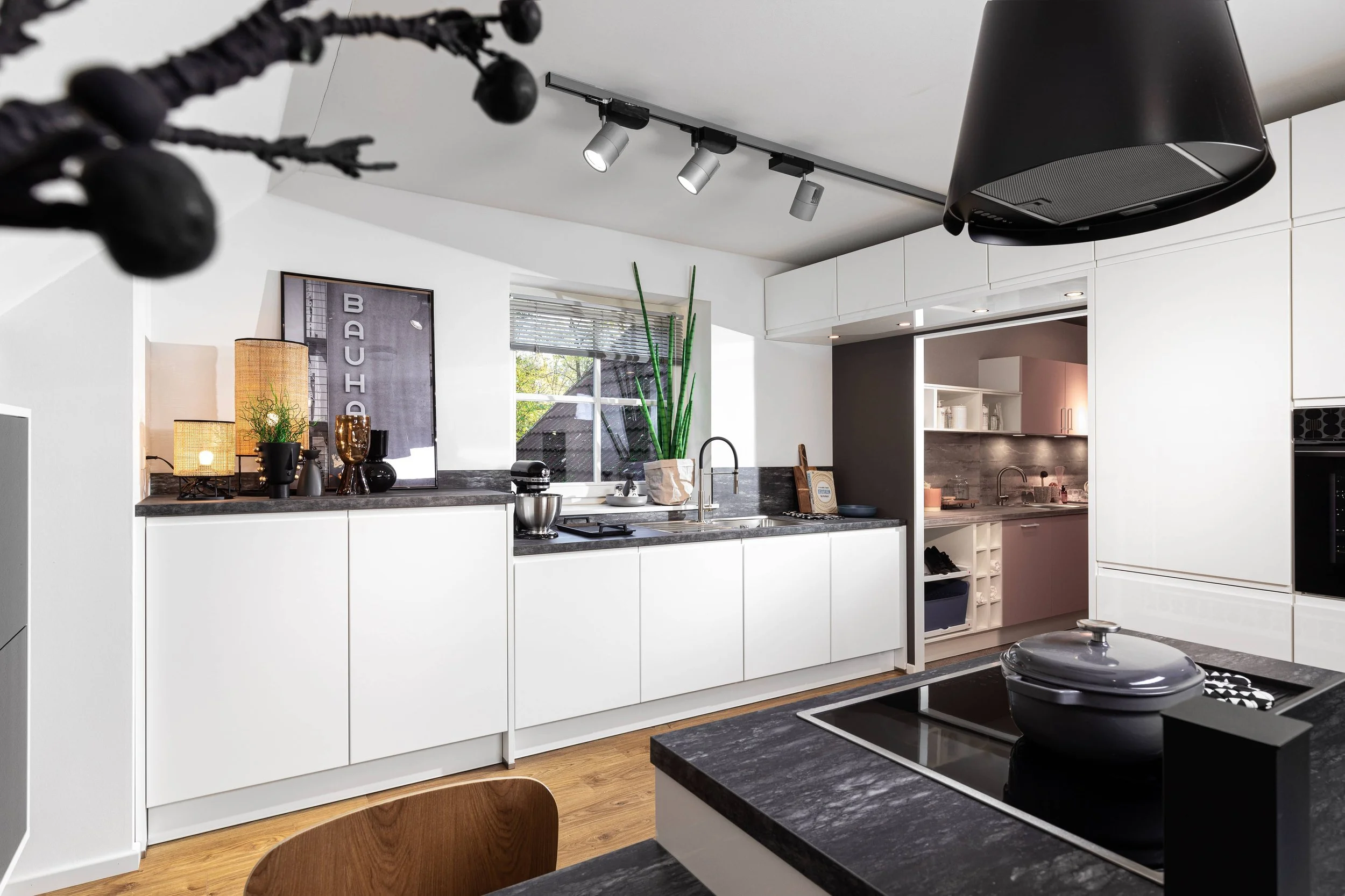 Cabinets without Handles - Kitchen Cabinets: Handleless Kitchen ...