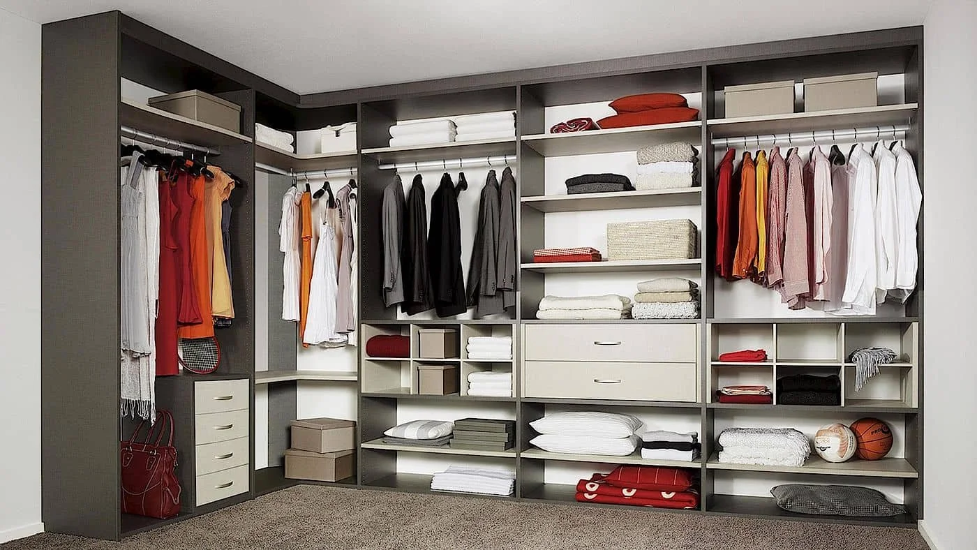 Modern Closet - Modern Closet Design in 2022 — BAUFORMAT SEATTLE