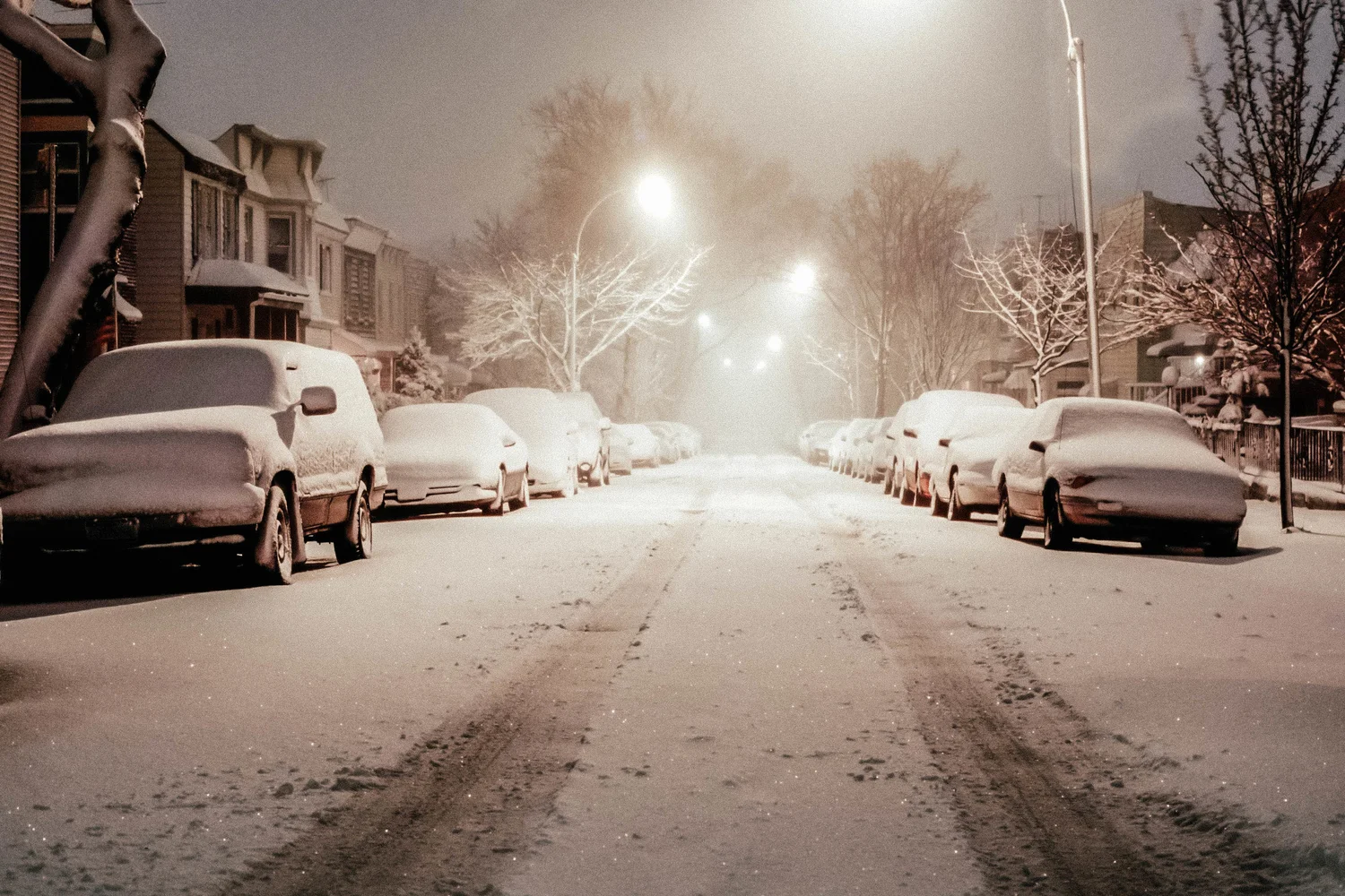 Winter Survival Guide: 10 Tips from a Minne-SNOW-tan — GalavantGal