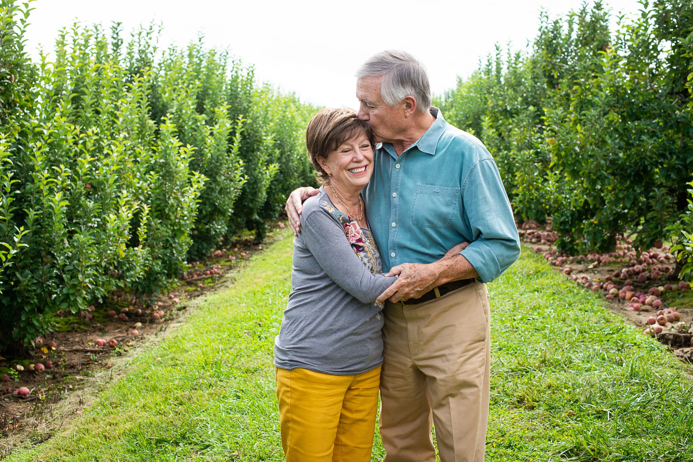 Lake Lure Photography: Family Portrait at Stepp's Hillcrest Apple ...