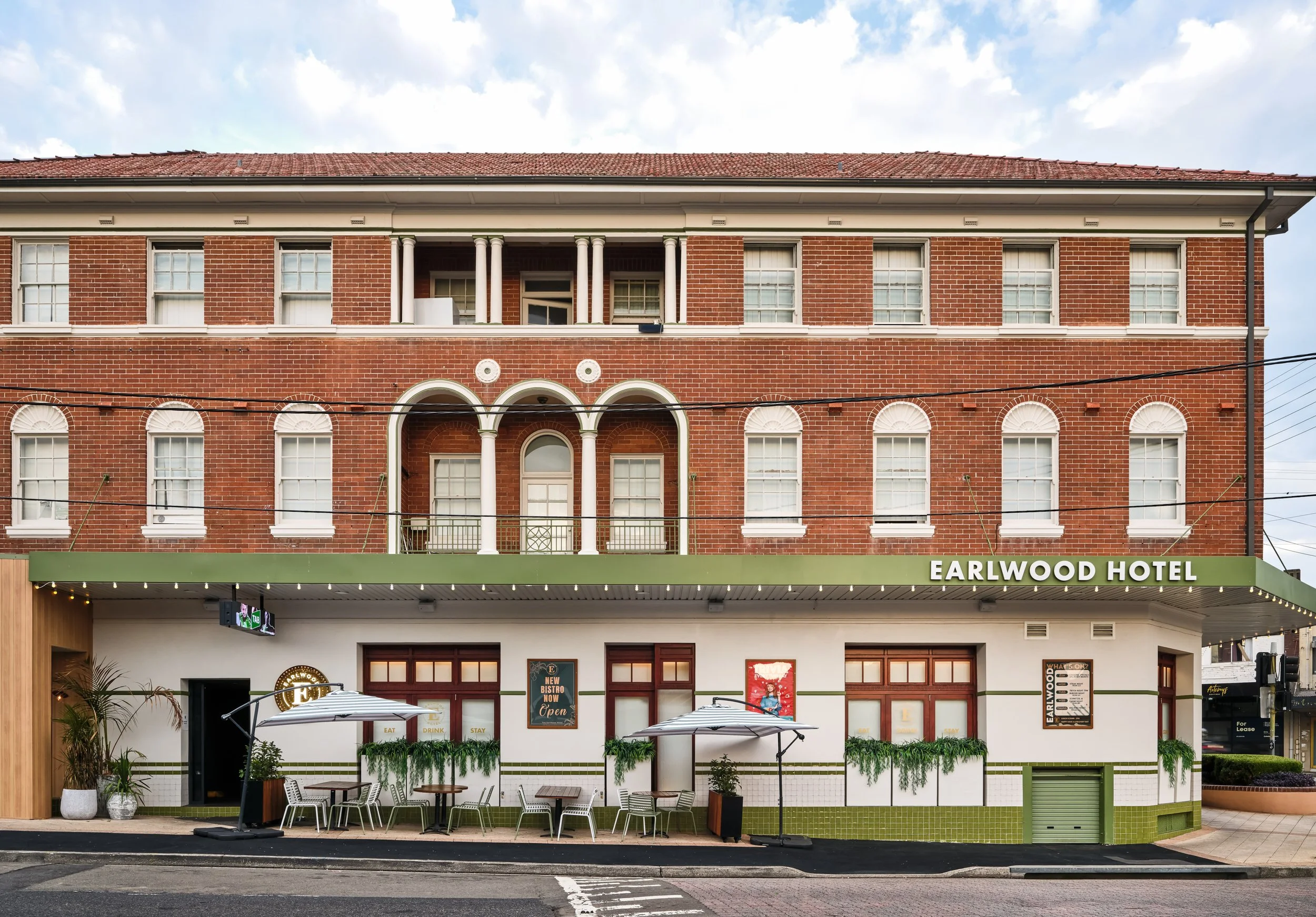 Earlwood Hotel — FIVE FOOT ONE DESIGN