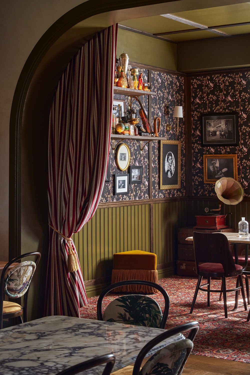 The Sicilian Gallery — FIVE FOOT ONE DESIGN