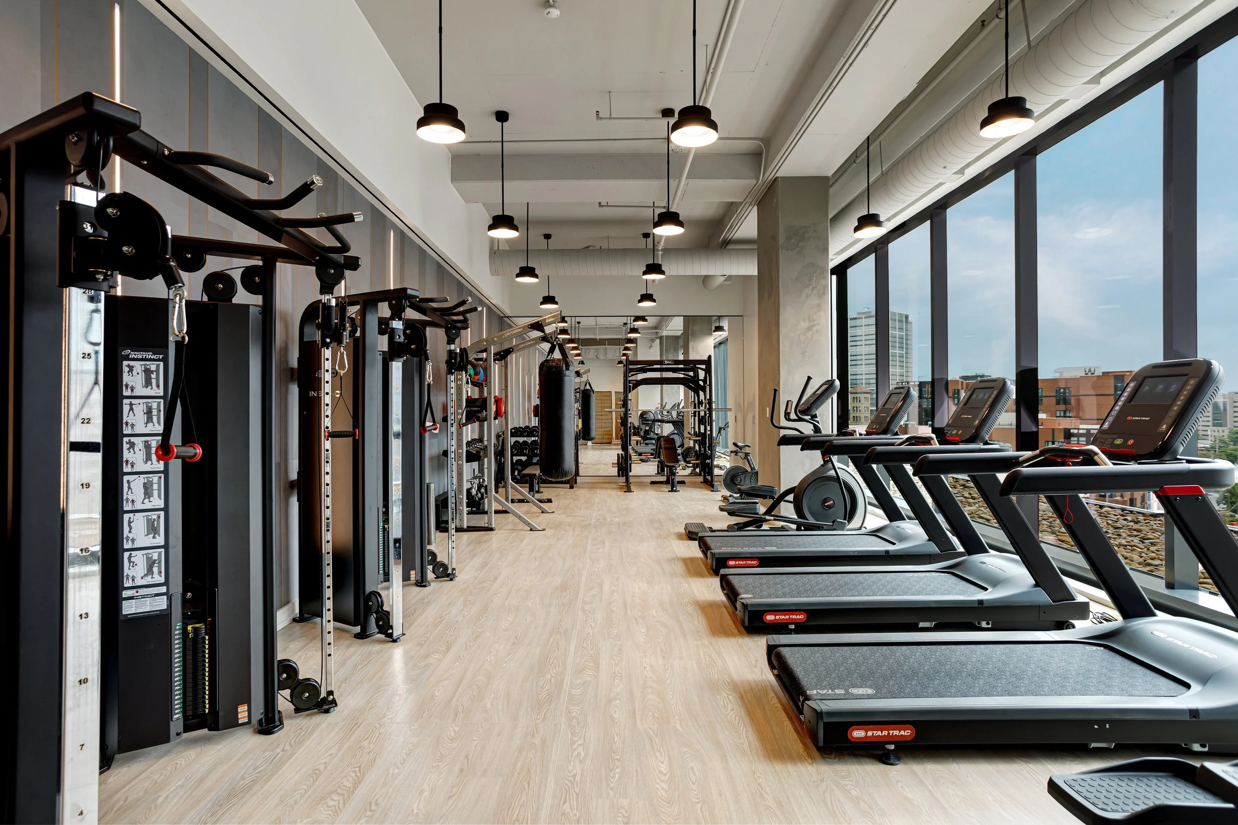 Amenities — Moore Bldg