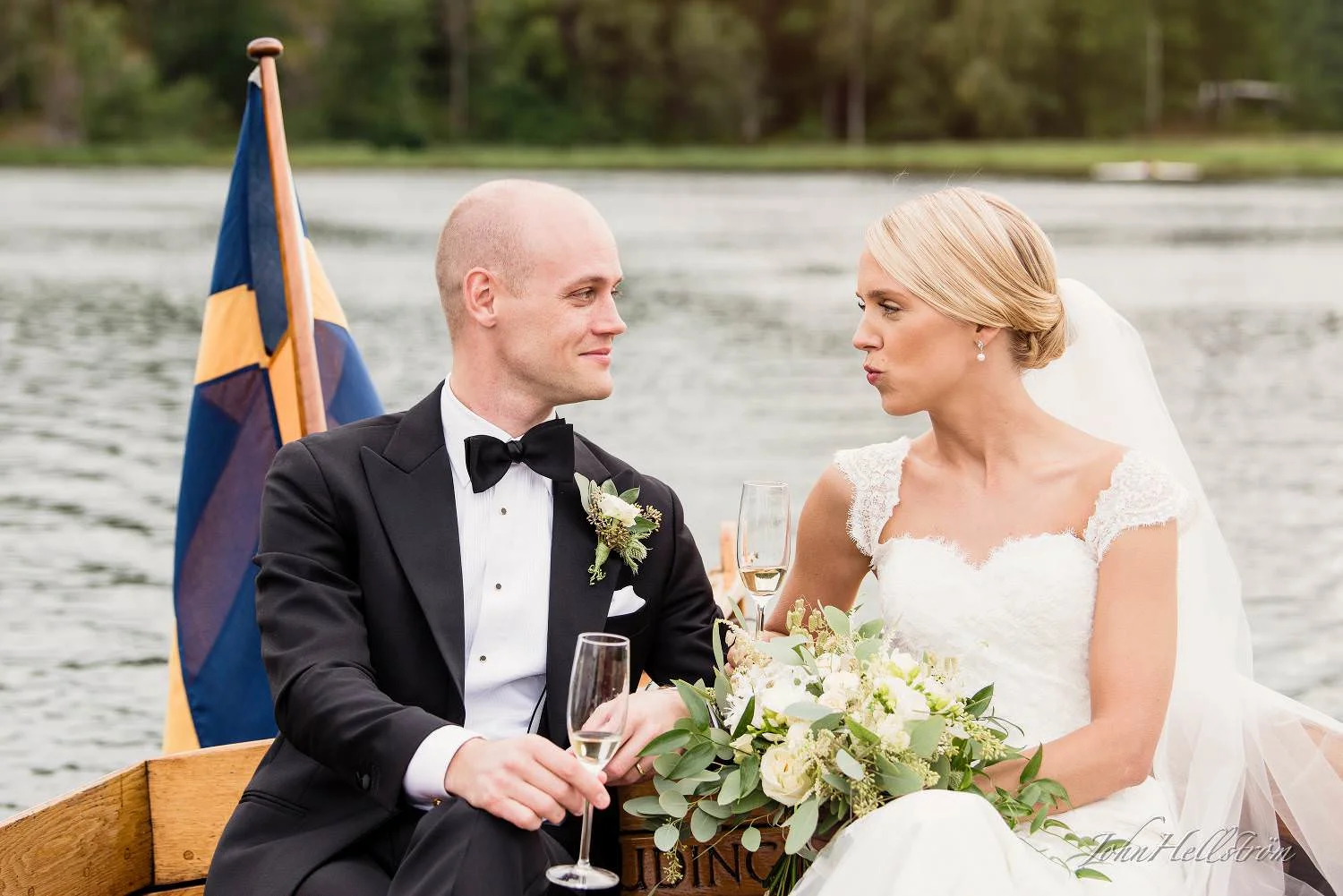 Stockholm Wedding photographer at Ingaro church and Saby Sateri — Hellström