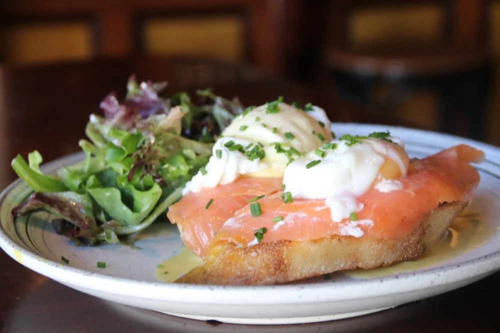 Daily Happenings — Bluewater Grill