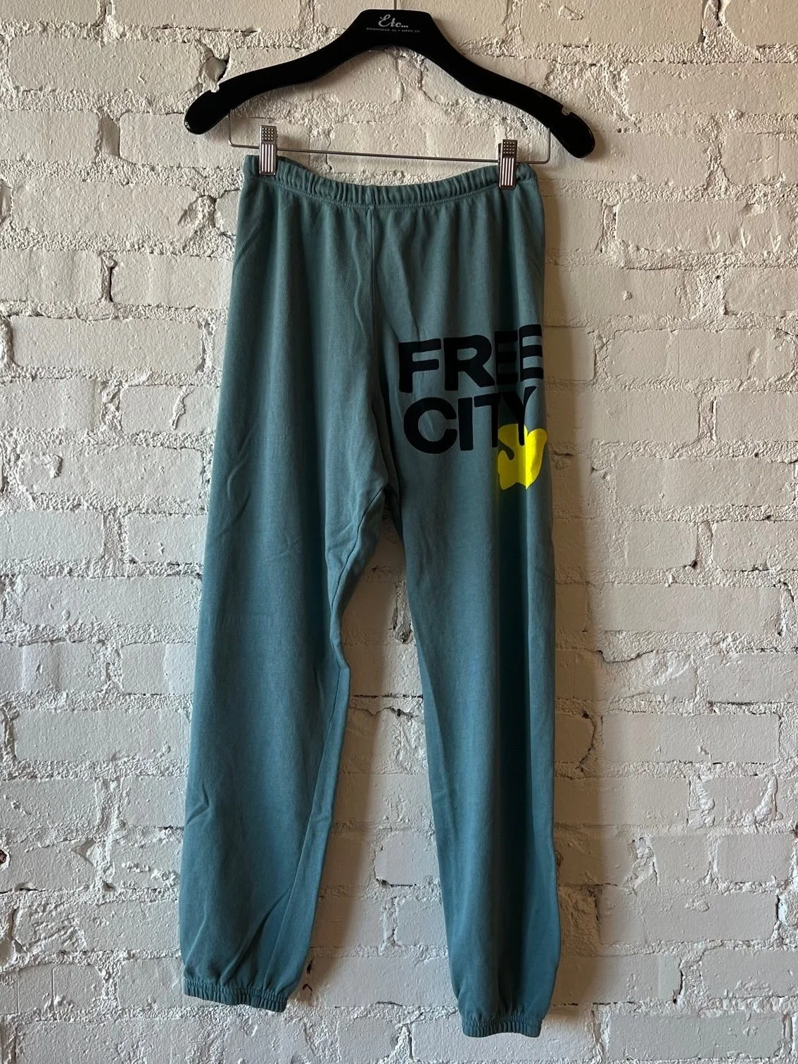 FREECITY Large Sweatpant [AVAILABLE IN MULTIPLE COLORS] — Etc...