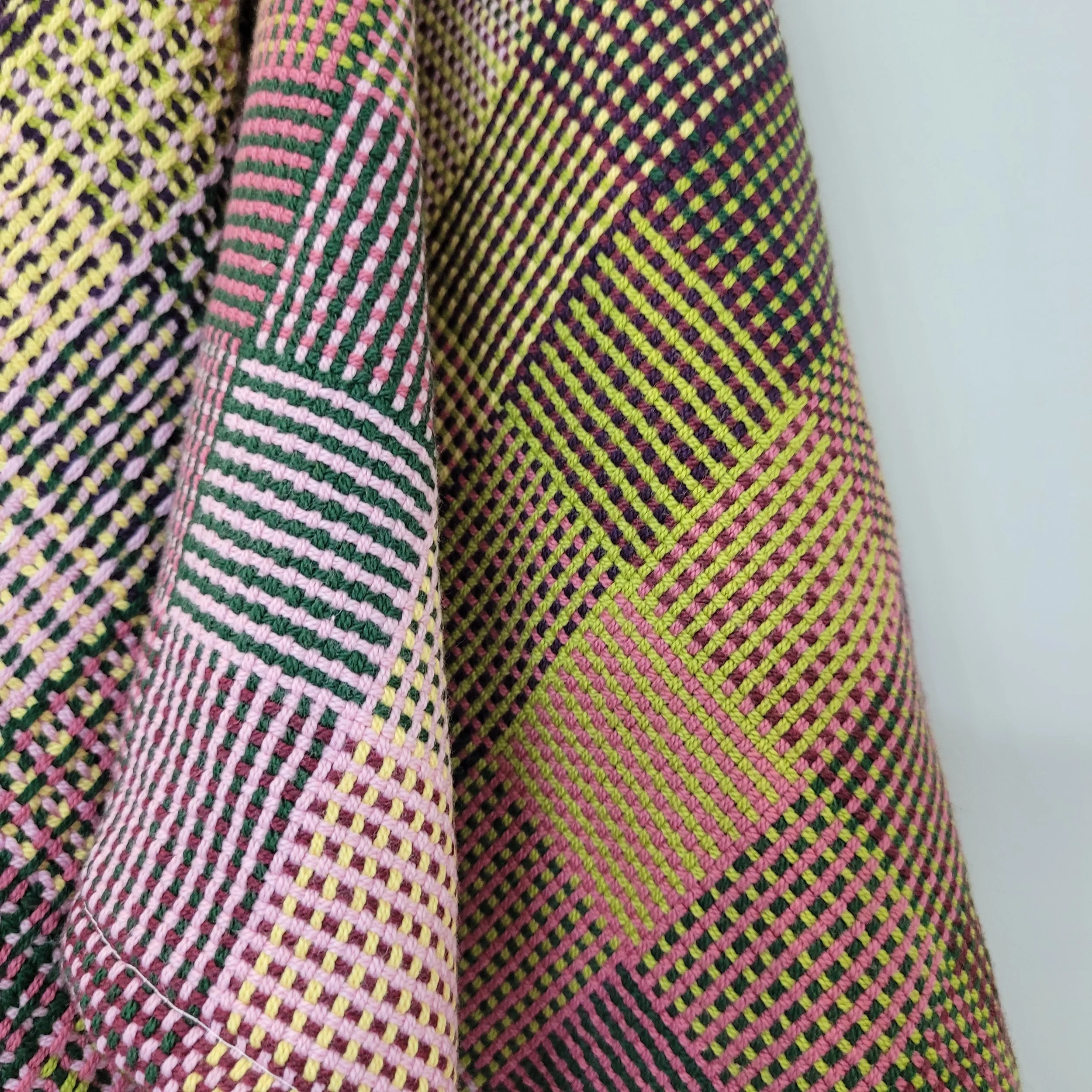 Log Cabin Gingham Style Rigid Heddle Weaving Pattern — The Rogue Weaver