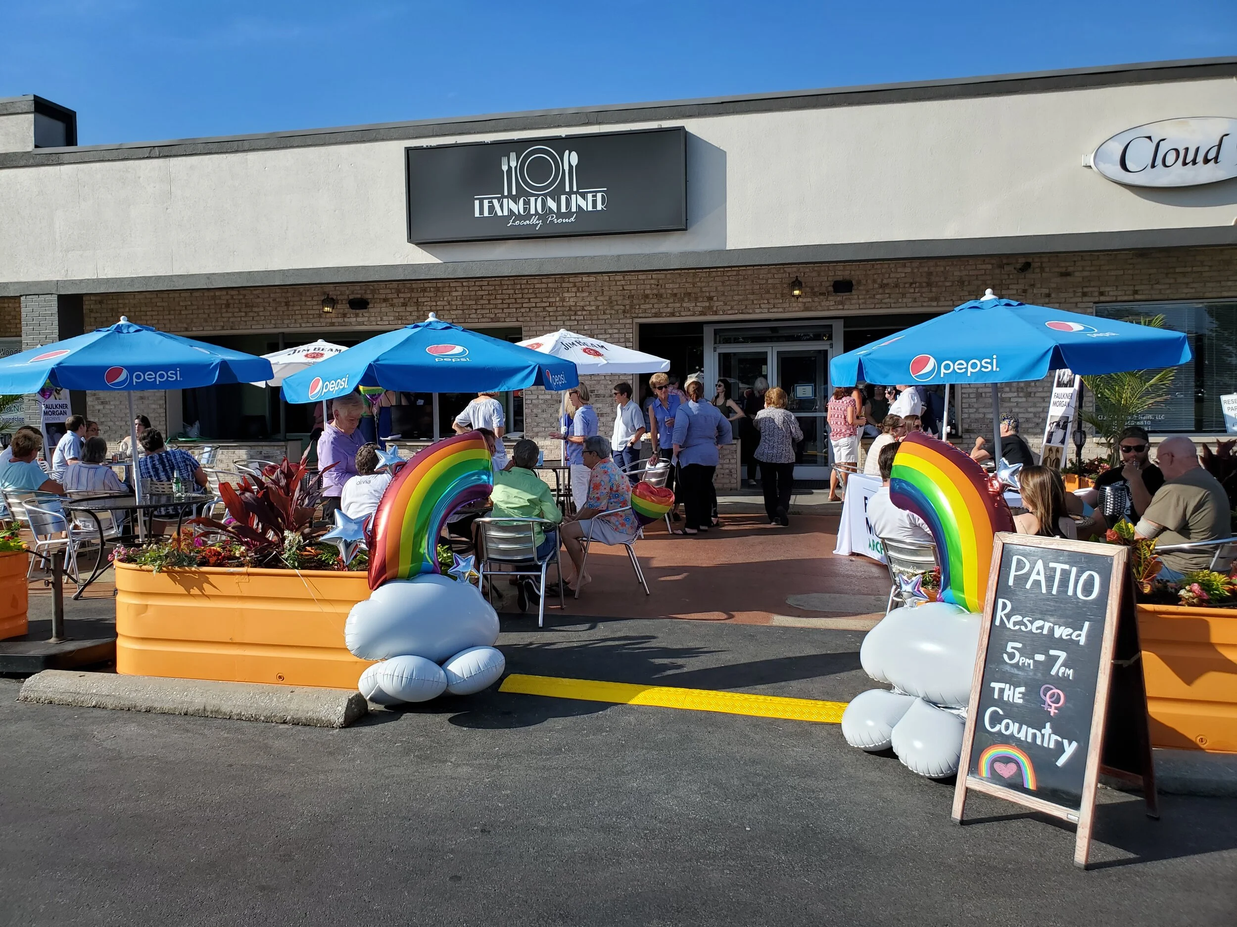 The Country Returns — FMA