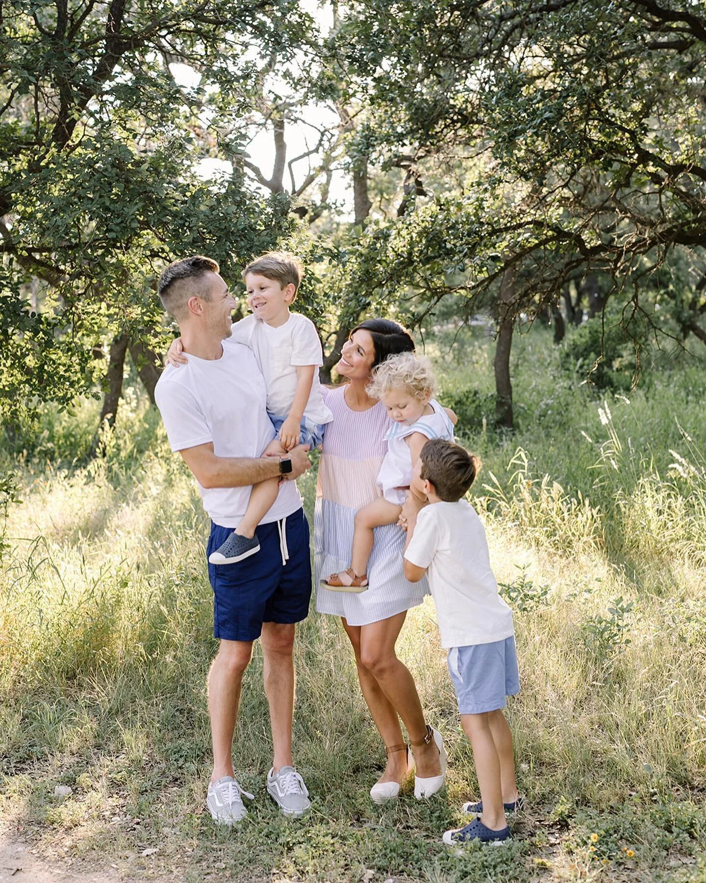 BESTIES FOR LIFE | AUSTIN BEST FRIENDS PORTRAITS — Kimberly Brooke ...