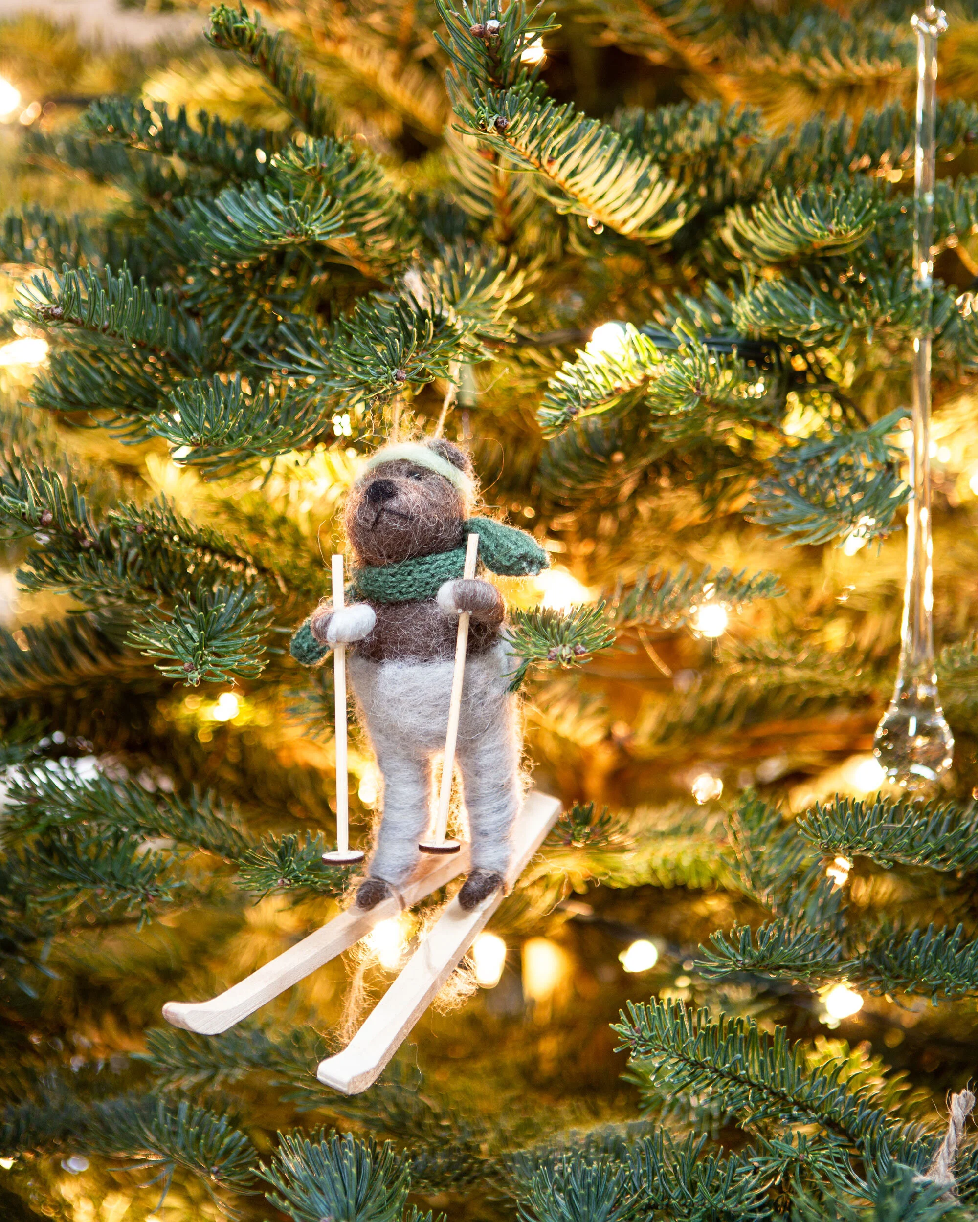 Emily Schoen on Holiday Decorating — Lonny